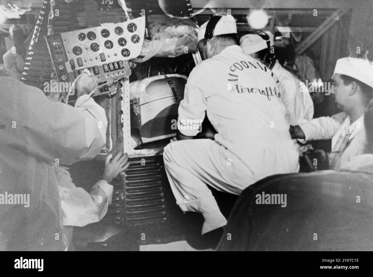 Enos the chimp hi-res stock photography and images - Alamy