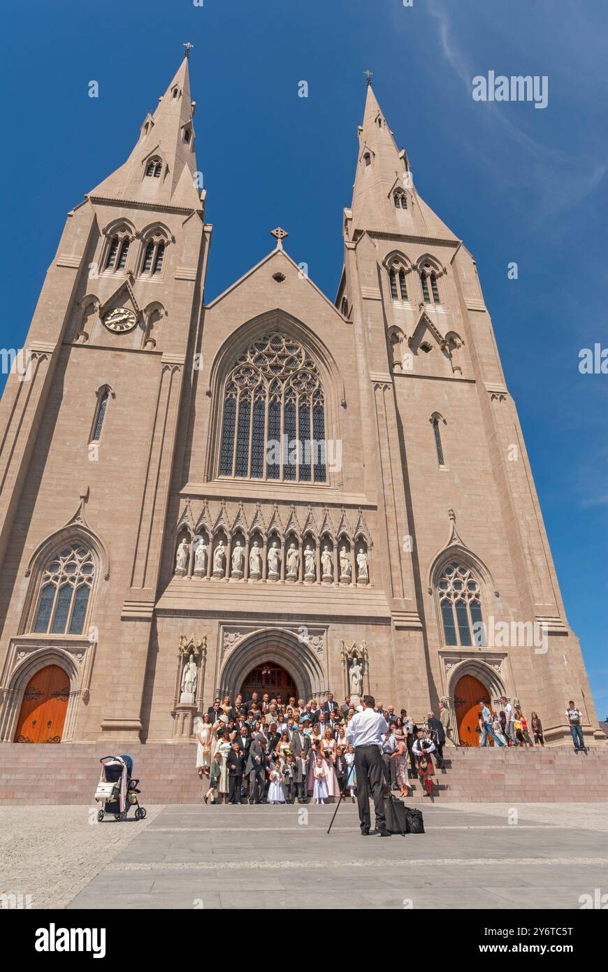 Catholic wedding ireland hi-res stock photography and images - Alamy