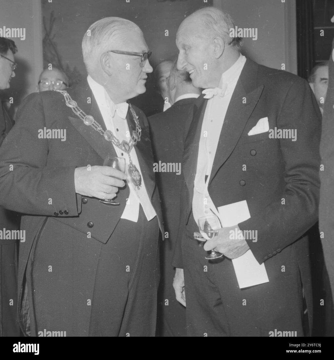 1961 newspaper london Black and White Stock Photos & Images - Alamy
