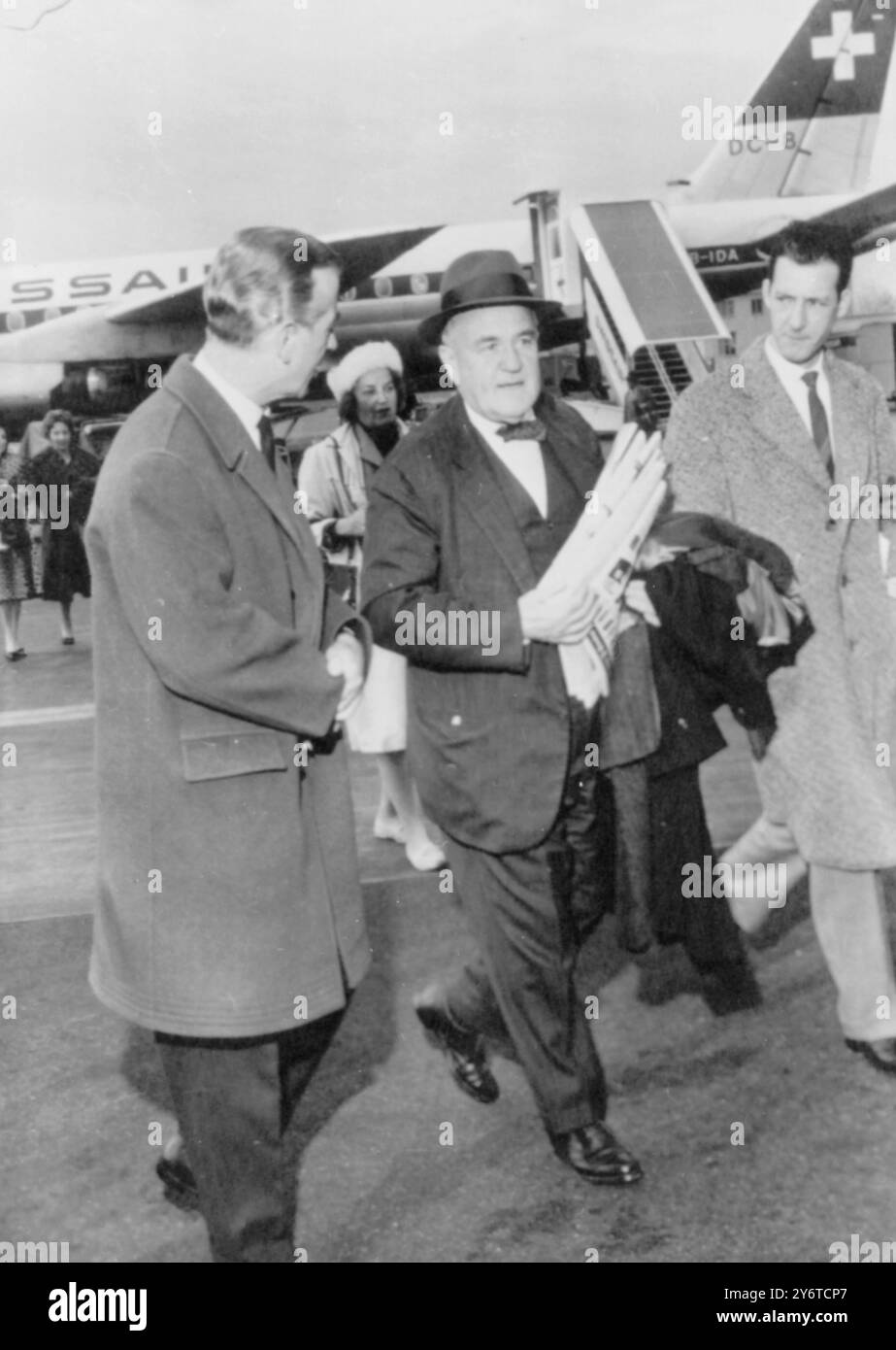 ARTHUR DEAN QUESTIONED IN ZURICH 26 NOVEMBER 1961 Stock Photo - Alamy