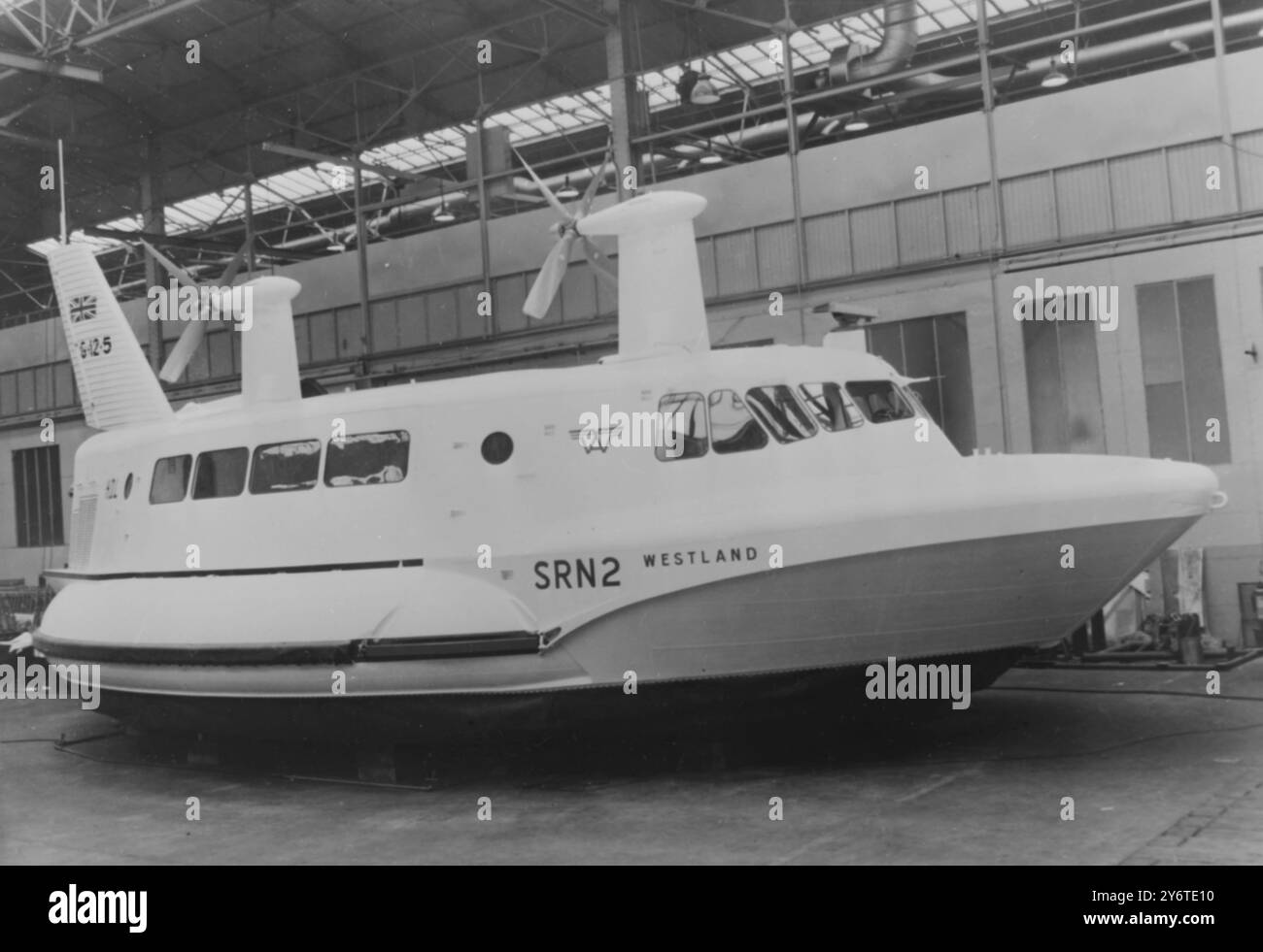 Hoverbus hi-res stock photography and images - Alamy