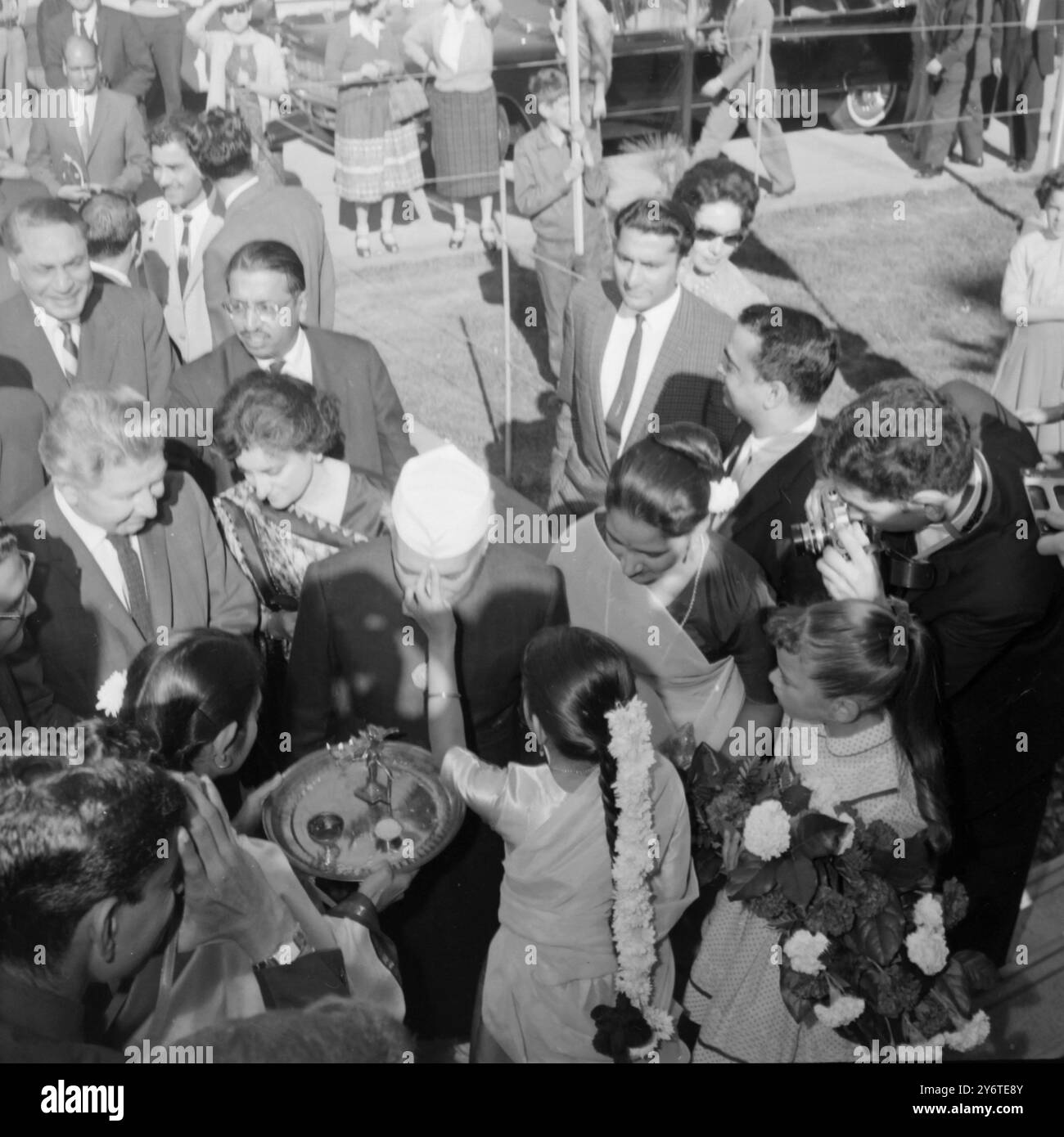 INDIAN PRIME MINISTER SHRI JAWAHARLAL PANDIT NEHRU BIRTHDAY GIRL MARKS ...