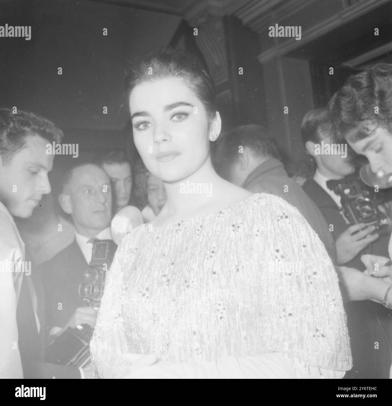 King of kings 1961 hi-res stock photography and images - Alamy