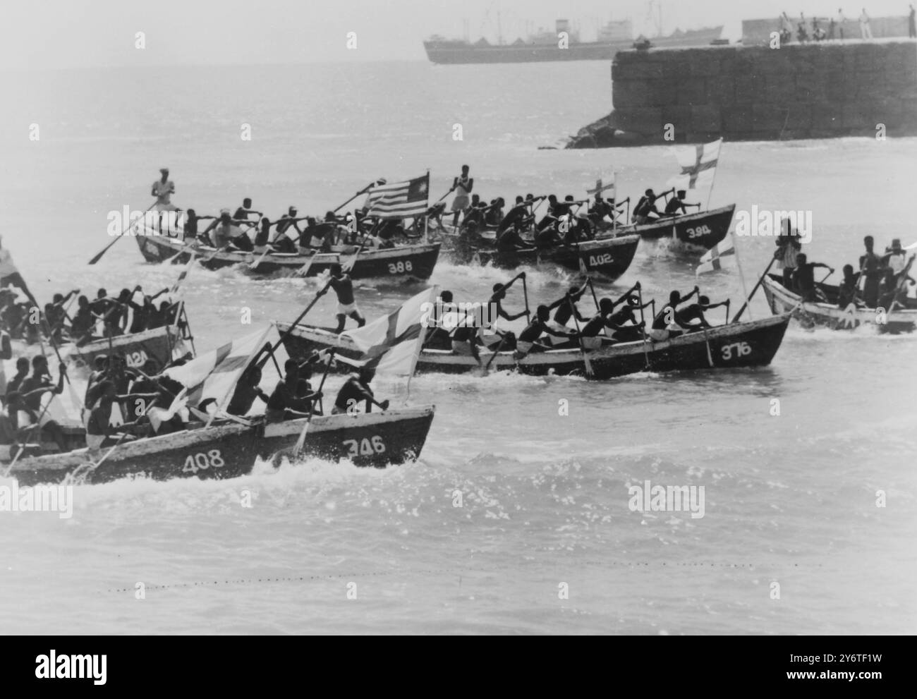 PEOPLE NATIVES IN THEIR BOATS TO HONOUR QUEEN ELIZABETH II VISIT TO ...