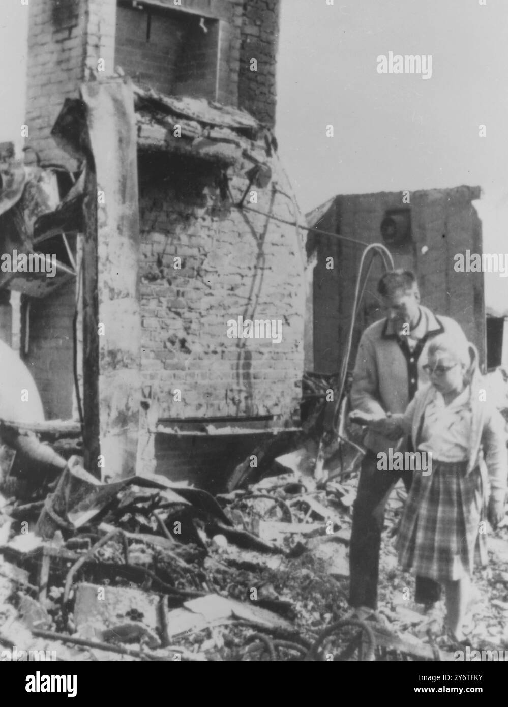 ACTOR BURT LANCASTER WITH DAUGHTER JOANNA IN HIS RUINED HOUSE IN ...