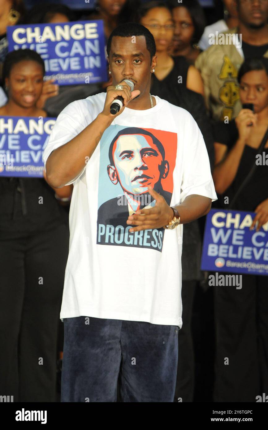 Obama with p diddy hi-res stock photography and images - Alamy