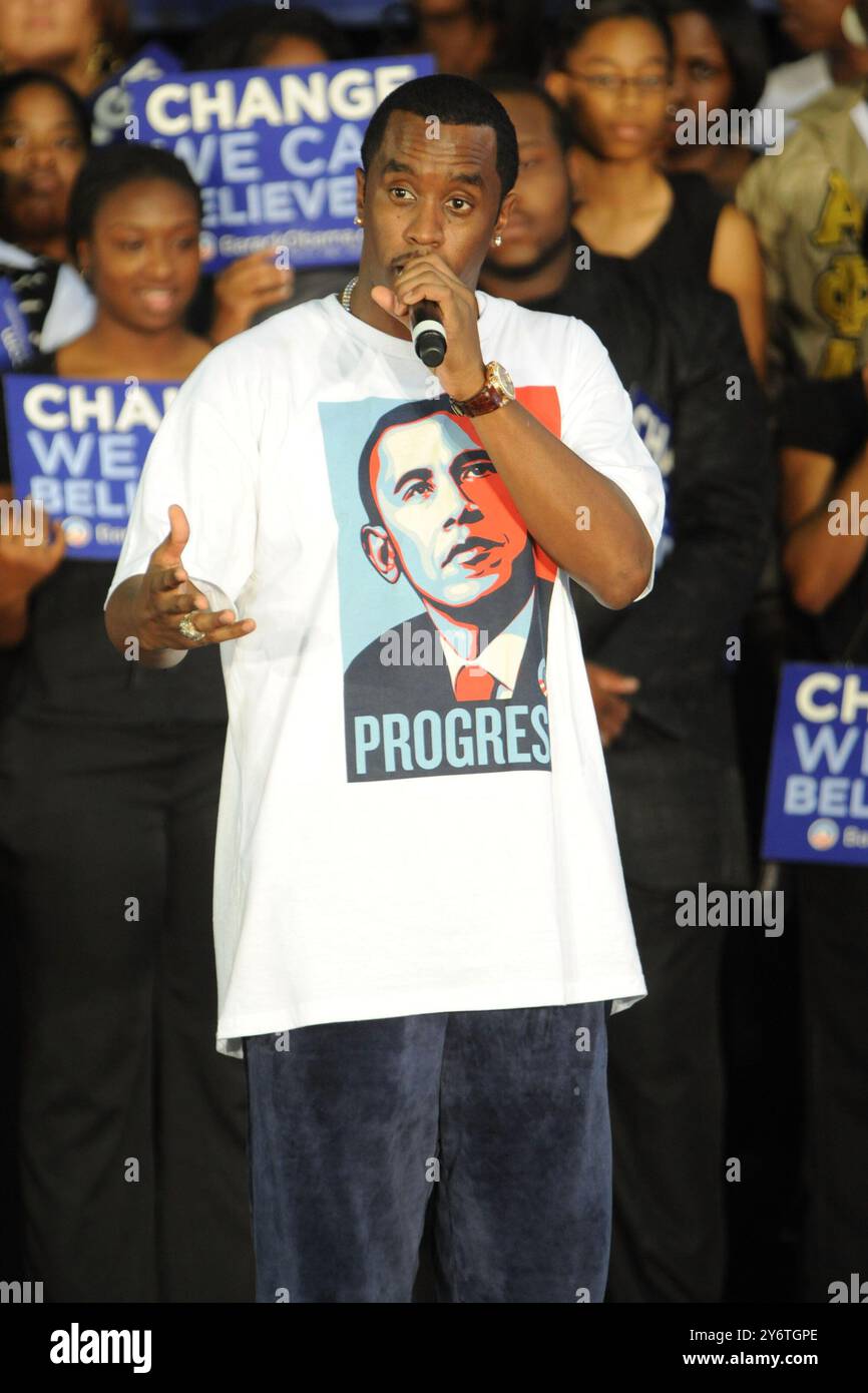 P diddy obama hi-res stock photography and images - Alamy