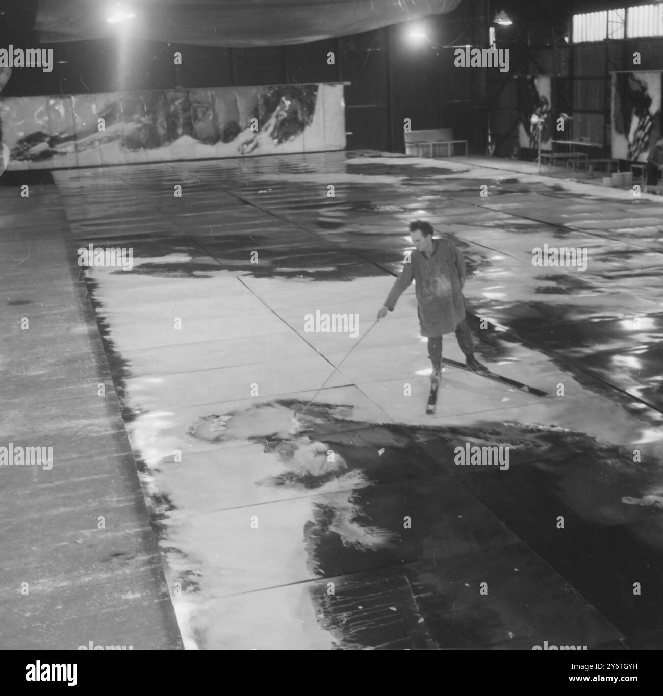 ARTIST STEFAN KNAPP - WEST DRAYTON HANGAR MURAL / 31 OCTOBER 1961 Stock ...