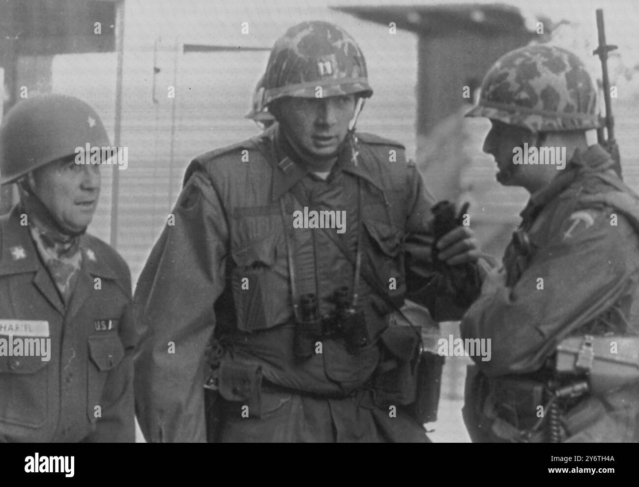 WEST GERMAN BORDER LINE IN BERLIN / 28 OCTOBER 1961 Stock Photo - Alamy