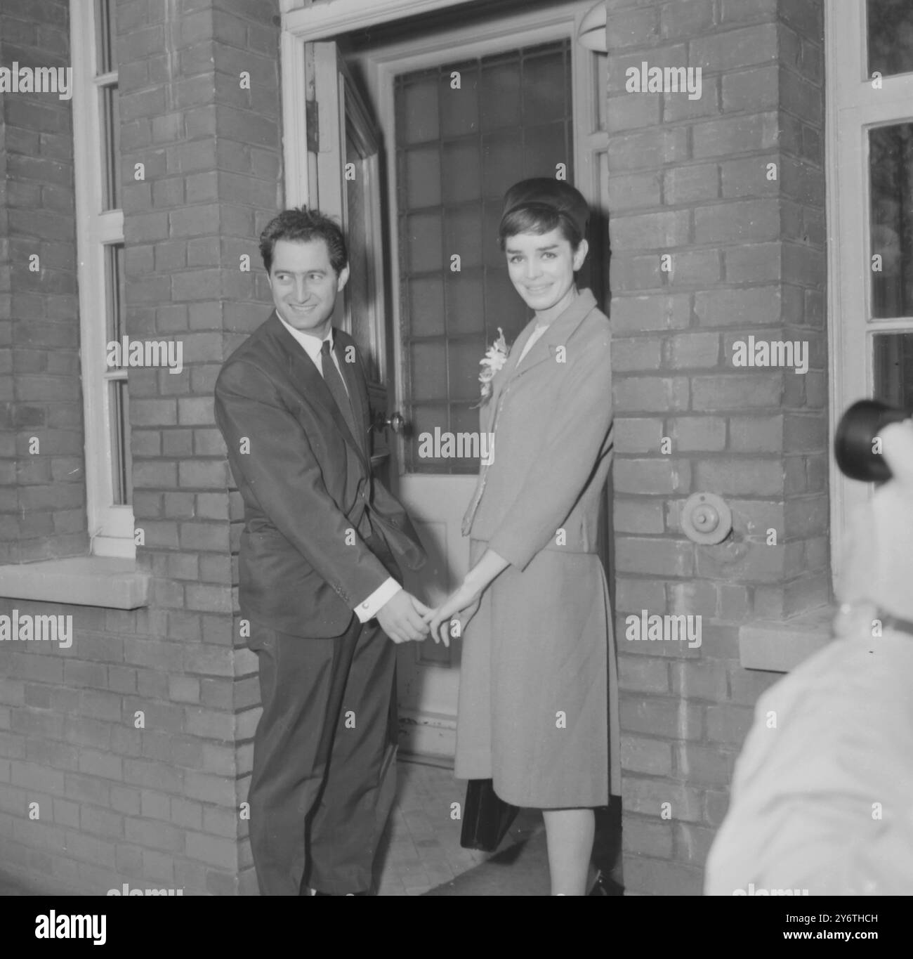 Roger gage hi-res stock photography and images - Alamy