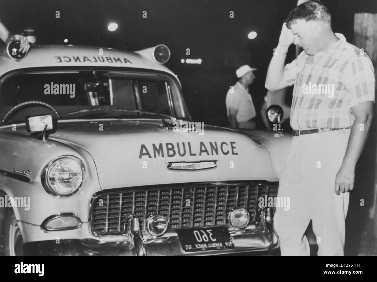 AMBULANCE SIGNS AND LETTER FOR DRIVERS 24 OCTOBER 1961 Stock Photo - Alamy