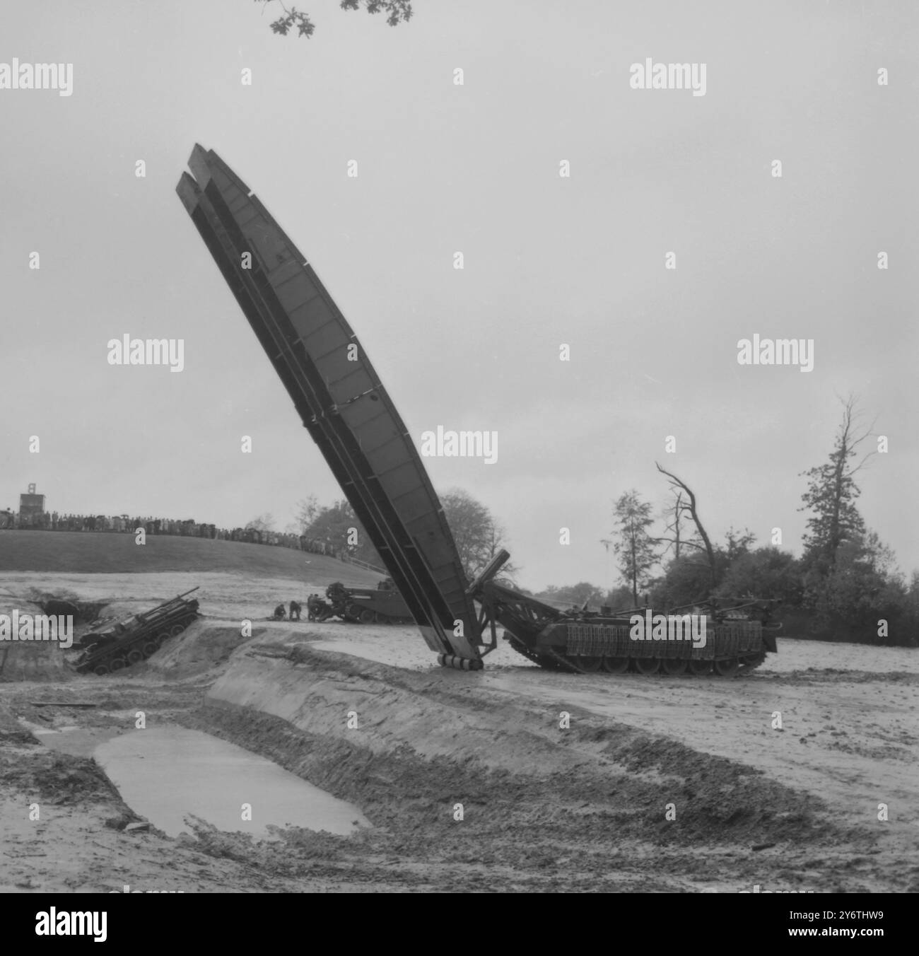BRITISH ARMY CENTURIAN BRIDGE LAYER 24 OCTOBER 1961 Stock Photo - Alamy