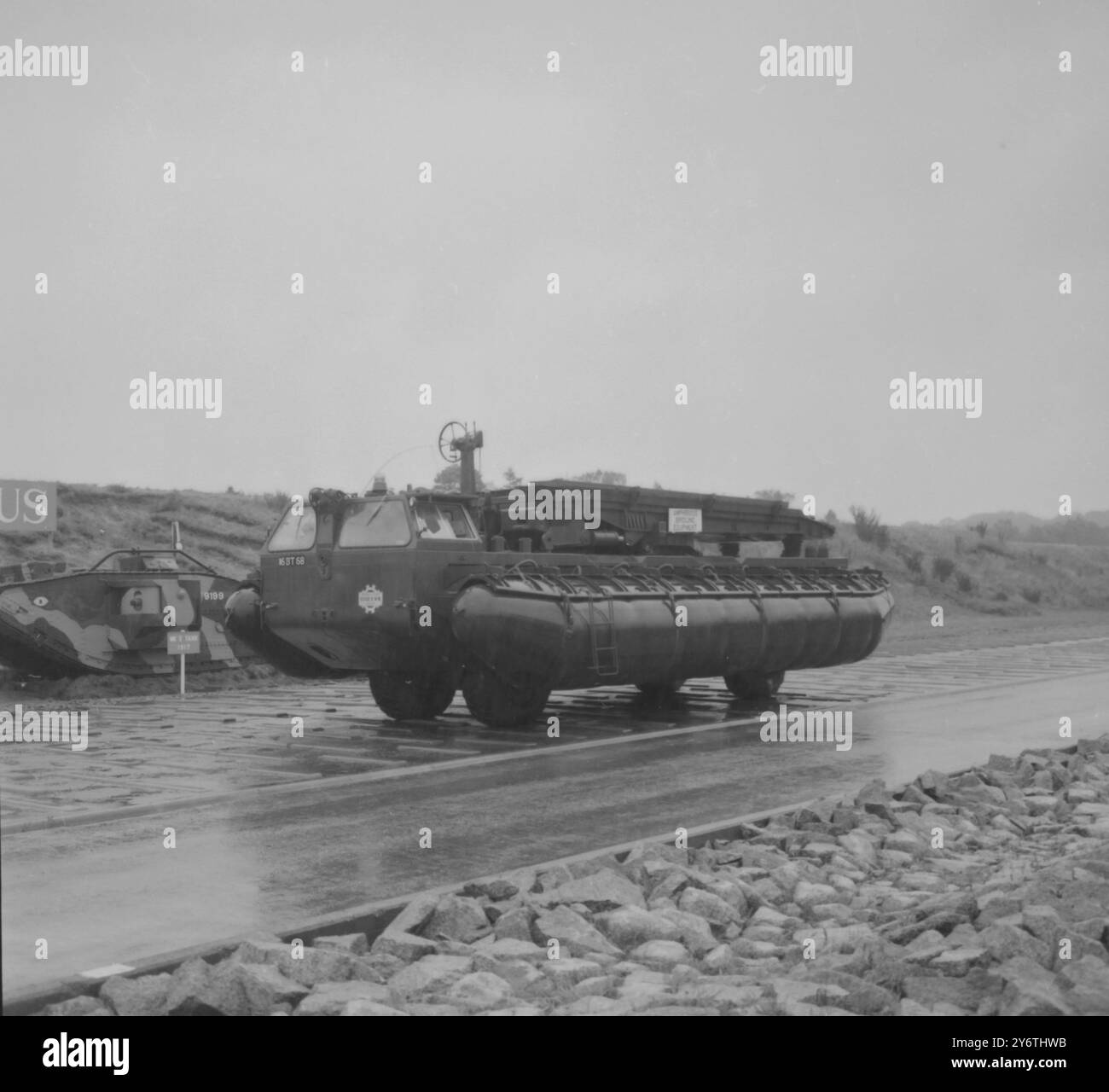 BRITISH ARMY AMPHIBIOUS WEAPONS ON SHOW 24 OCTOBER 1961 Stock Photo - Alamy