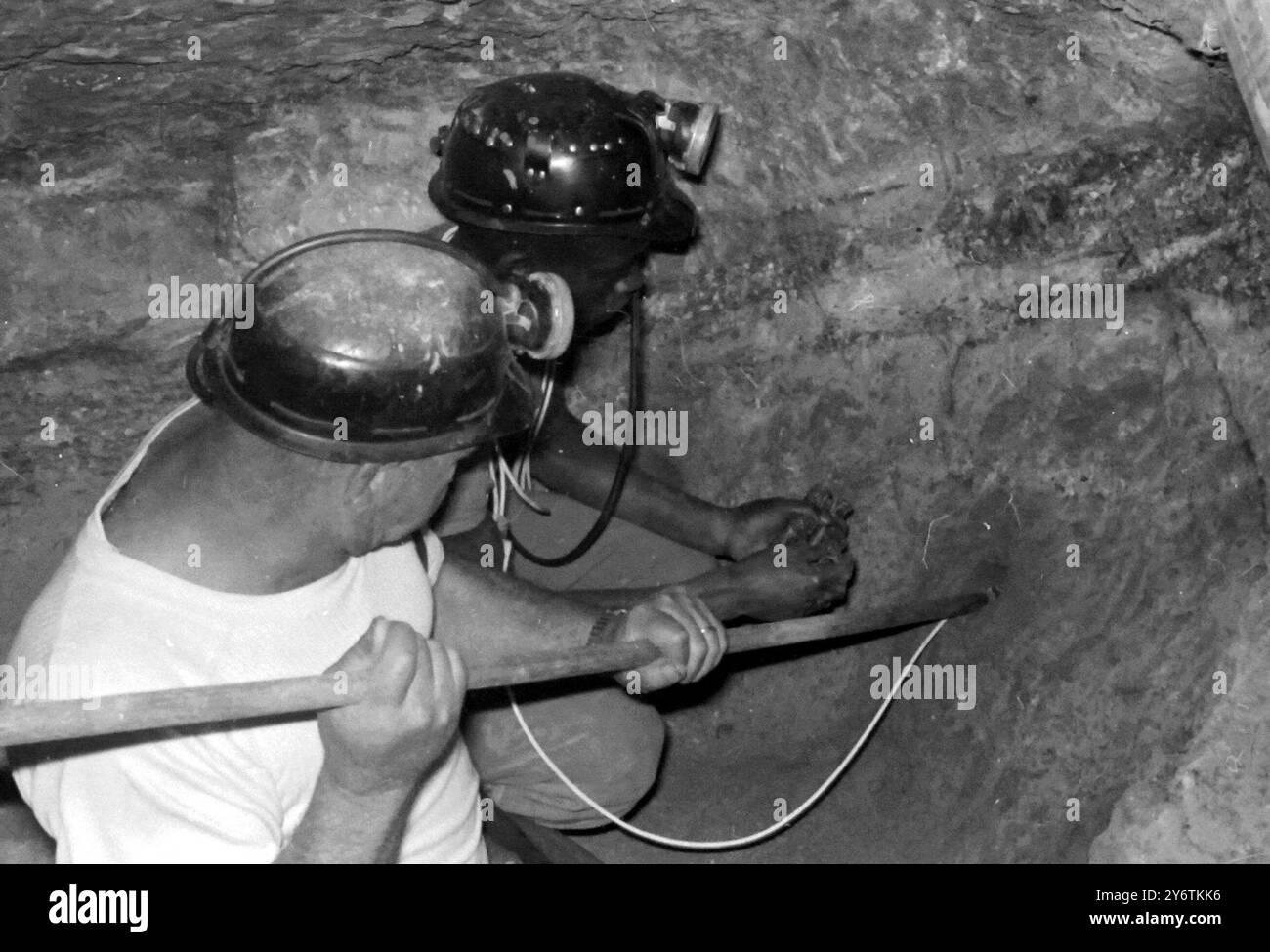WORKERS AFRICANS PLUG FUSES - MINERS - GOLD MINE - JOHANNESBURG, SOUTH ...