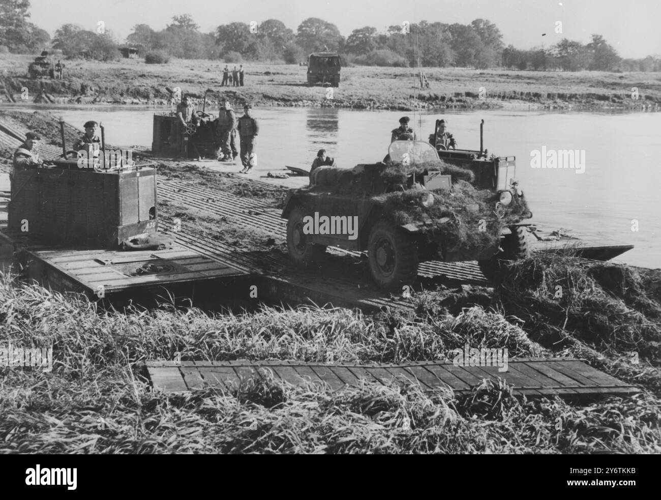 BRITISH ARMY OPERATION SPEARSPOINT BRITISH AND US TROOPS IN GERMANY 12 ...