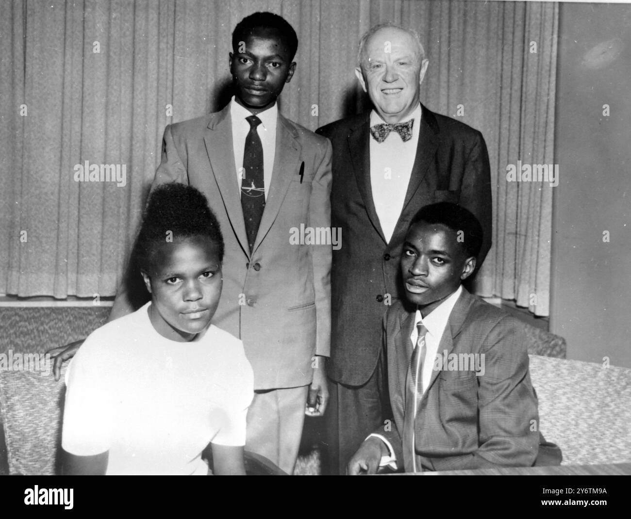 PHILIP HICKEY US WITH AFRICAN STUDENTS / 7 OCTOBER 1961 Stock Photo - Alamy