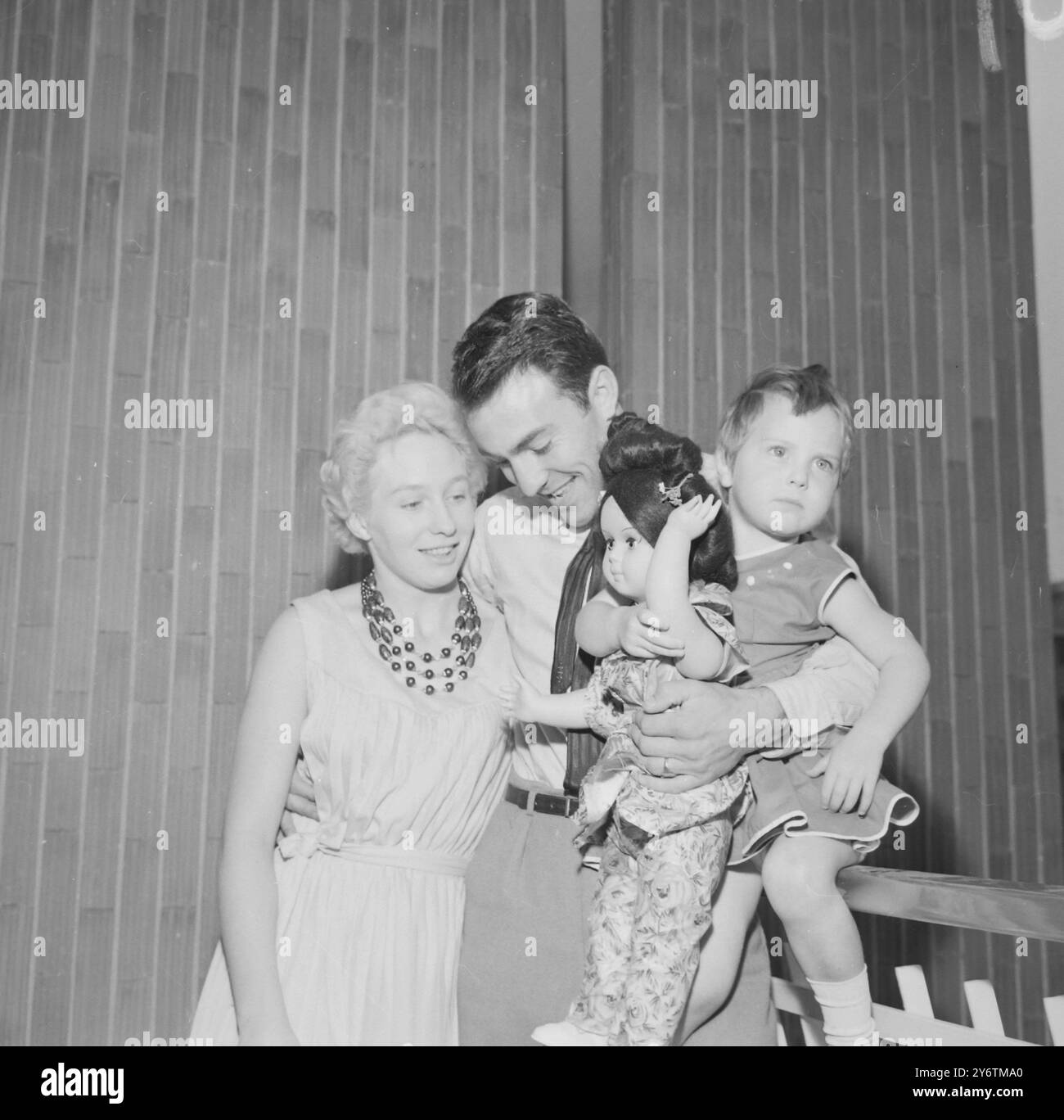 Jimmy greaves Black and White Stock Photos & Images - Alamy