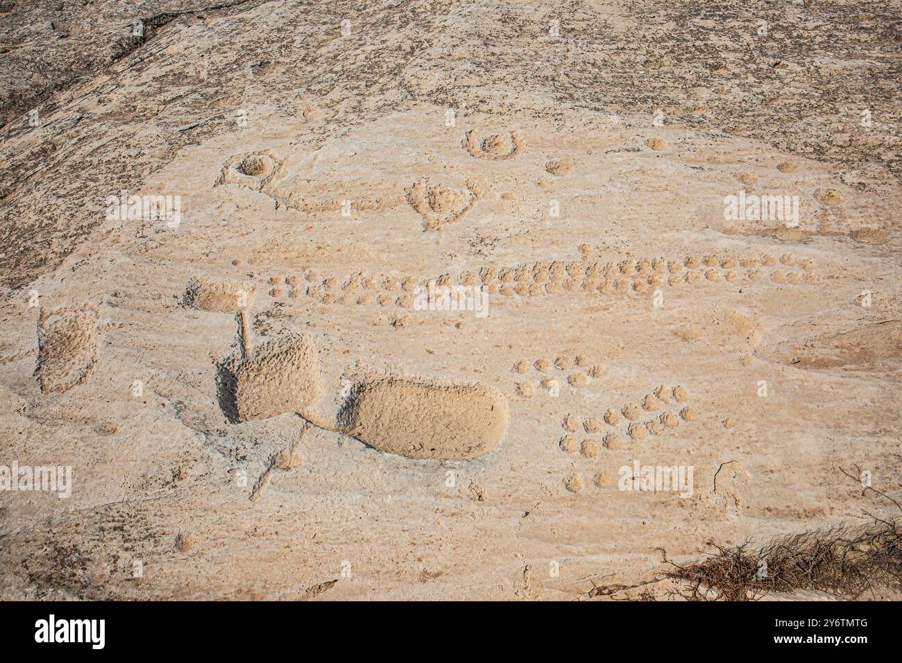 Dot carvings hi-res stock photography and images - Alamy