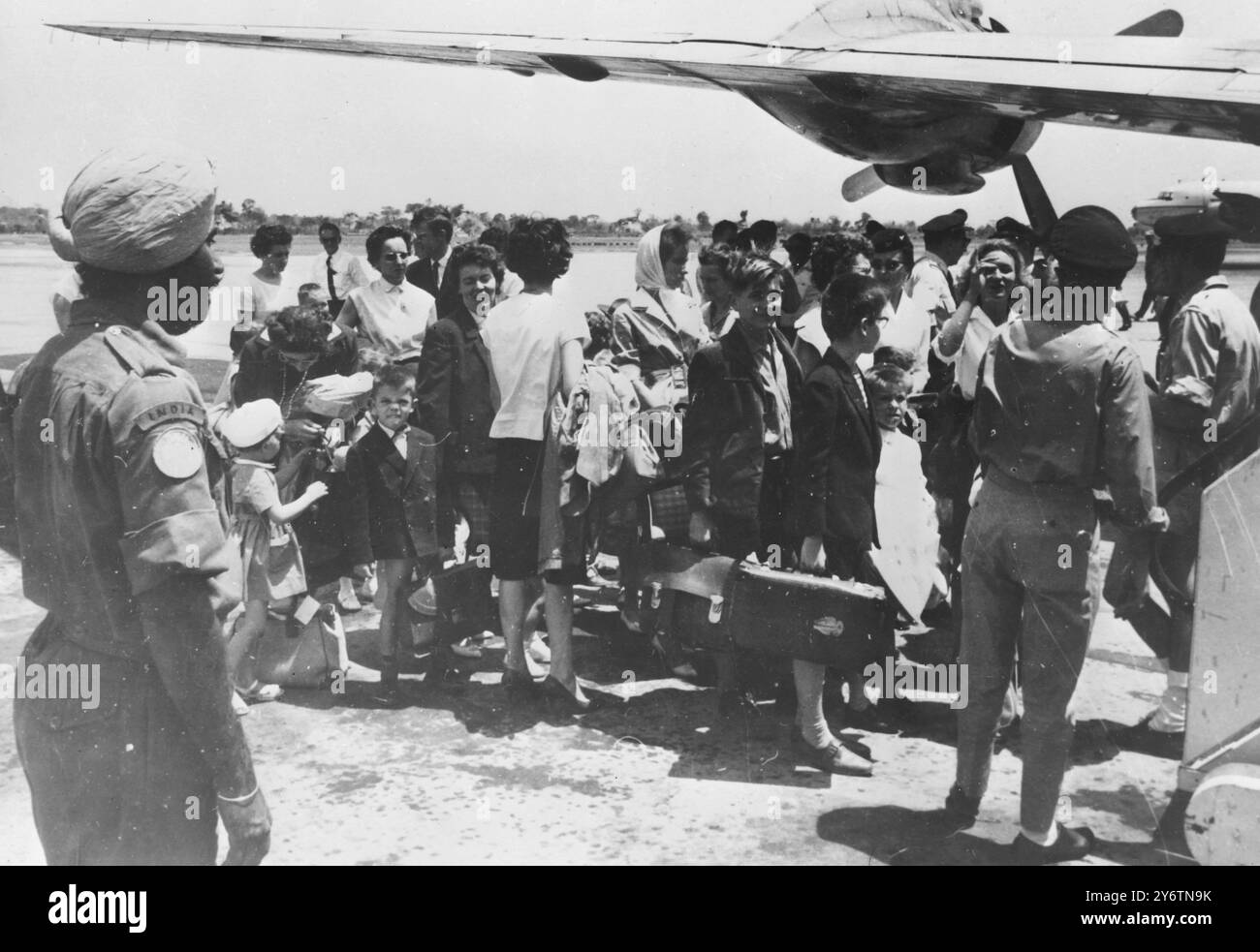 TROOPS INDIAN UN SOLDIERS GUARD EUROPEANS AT AIRPORT ELISABETHVILLE ...