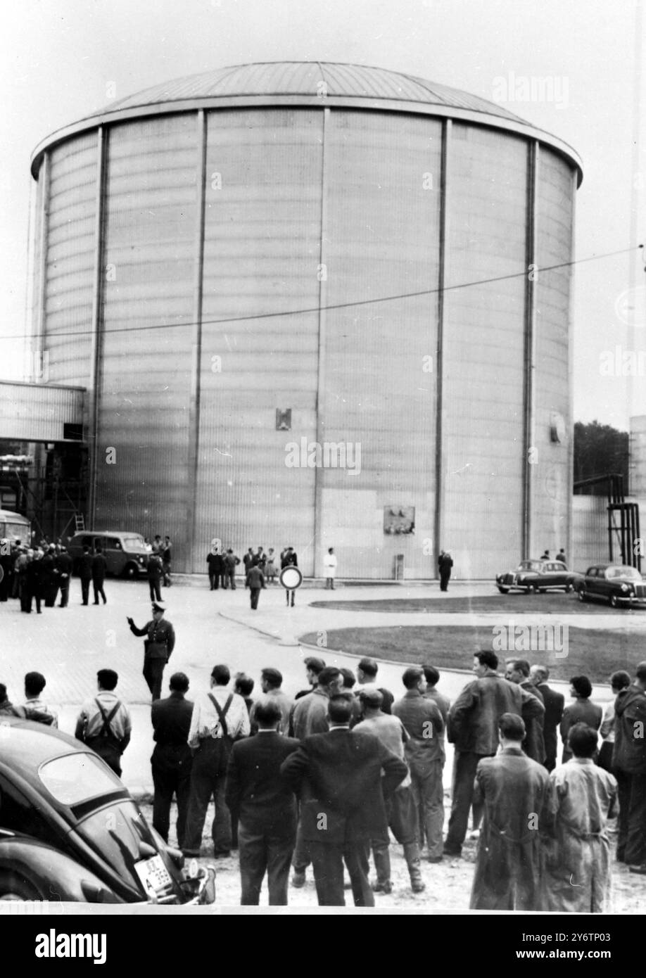 GERMAN ATOMIC RESEARCH CENTER 29 SEPTEMBER 1961 Stock Photo - Alamy