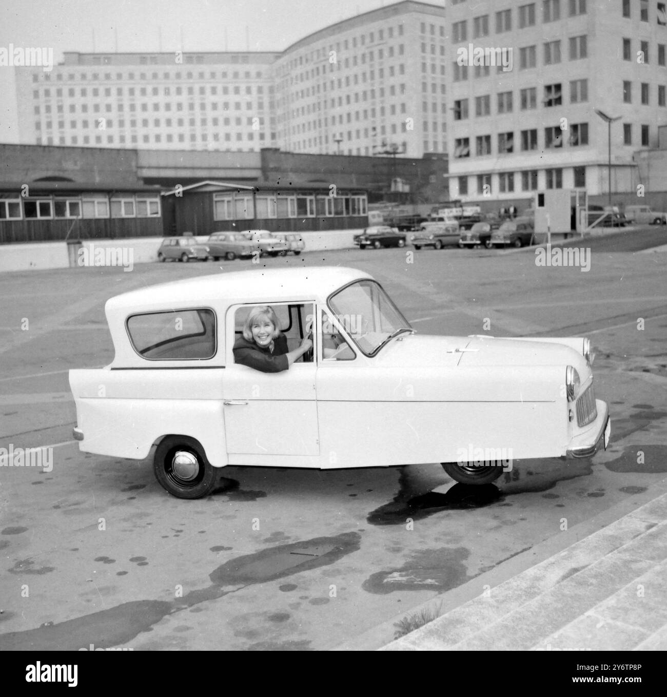 MODEL SHERRY BRIND WITH NEW LINE BOND 250G MINICAR IN LONDON 27 ...