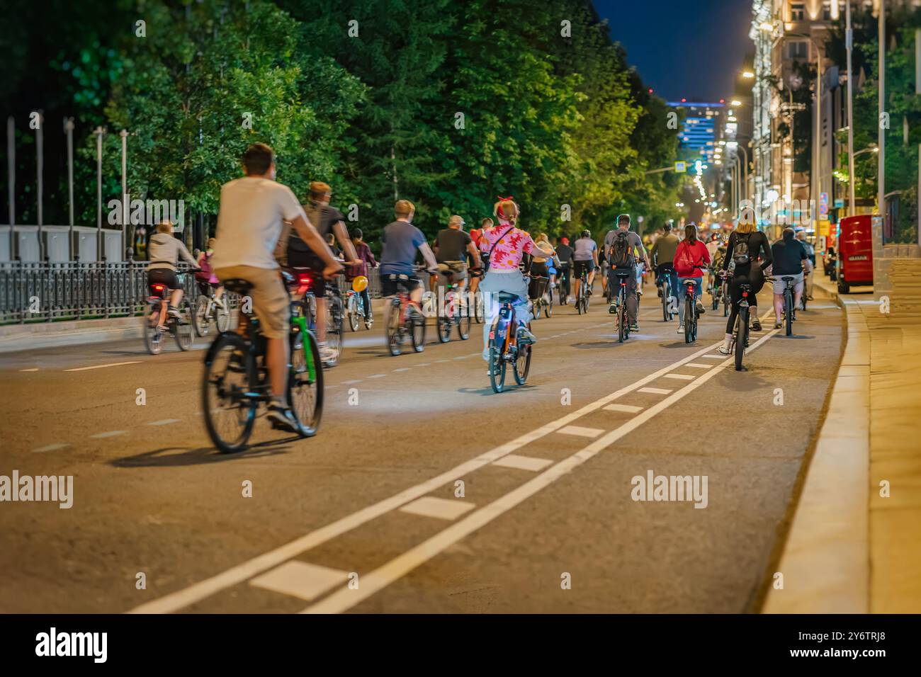 People together event sport hi-res stock photography and images - Alamy