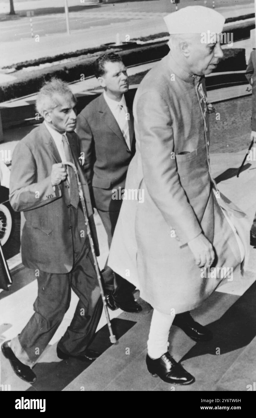INDIAN PRIME MINISTER SHRI JAWAHARLAL PANDIT NEHRU IN BELGRADE / 4 ...