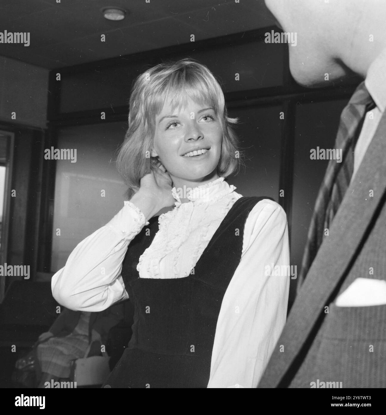 Actress susannah york hi-res stock photography and images - Alamy