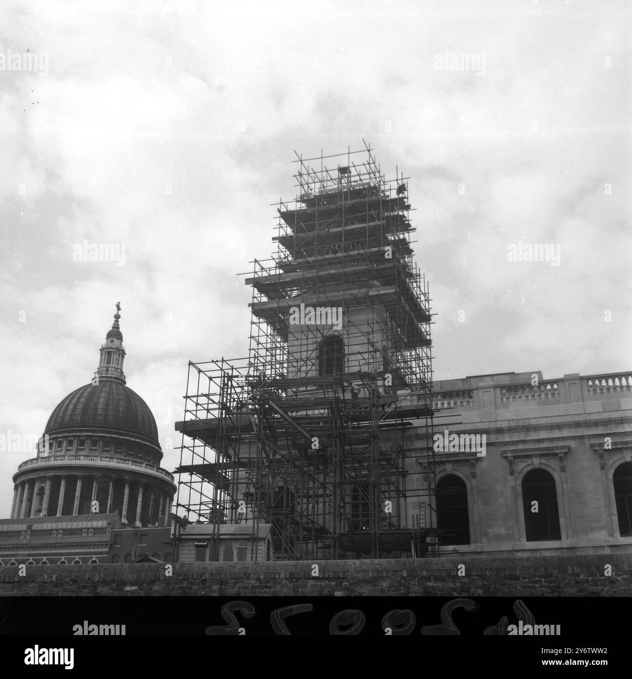 CHURCHES SPIRE REBUILT ST NICHOLAS COLE ABBEY CHURCH NEAR ST PAULS ...