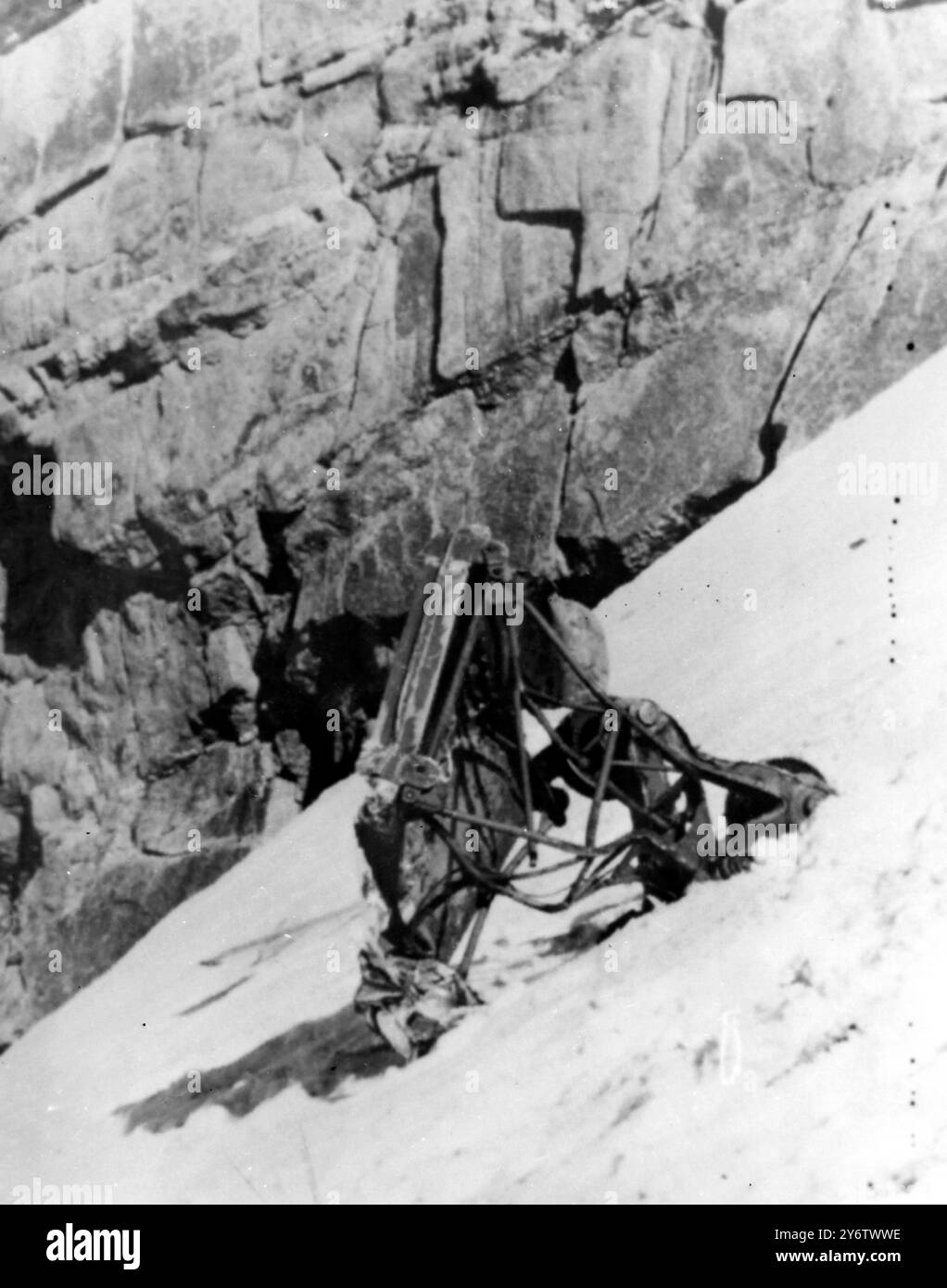 WRECKED CABLE CAR IN CHAMONIX AFTER ACCIDENT 30 AUGUST 1961 Stock Photo ...