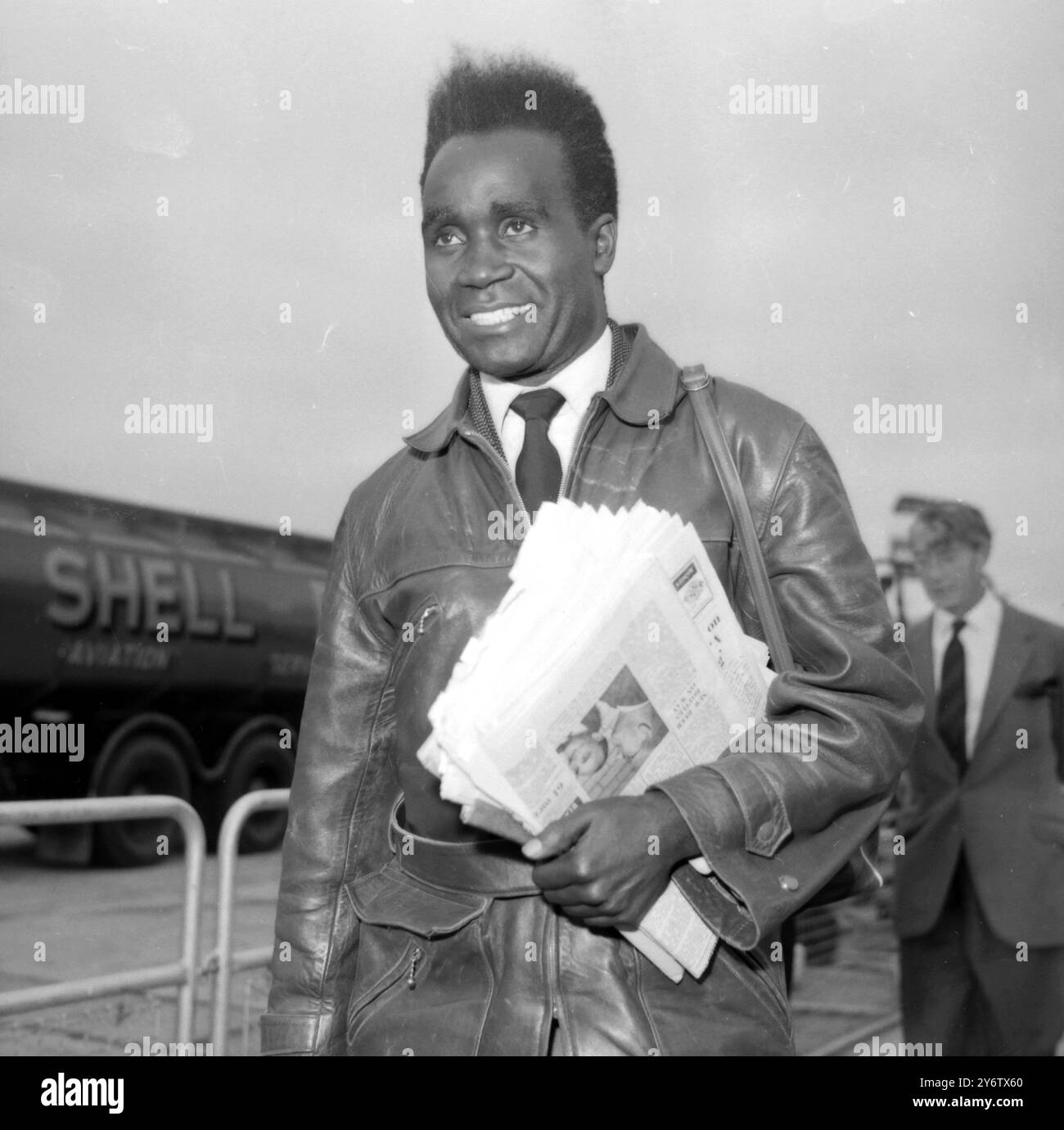 Kenneth kaunda airport hi-res stock photography and images - Alamy