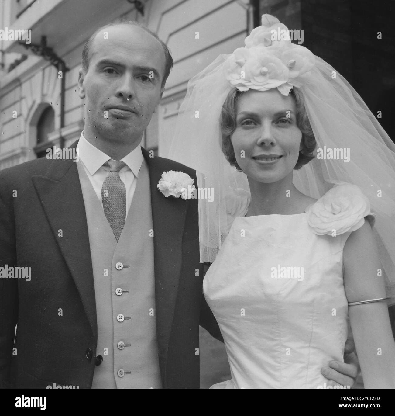 HELEN BARRON WEDDING DESMOND WYNDHAM-DUNPHY IN LONDON 26 AUGUST 1961 ...