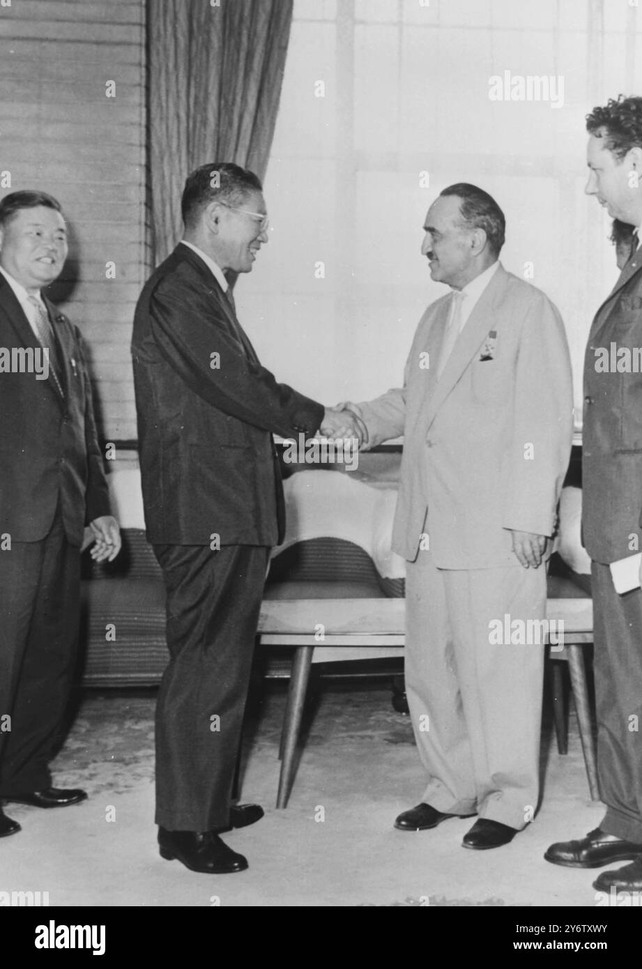 HAYATO IKEDA WITH ANASTAS MIKOYAN IN TALKS IN TOKYO / 19 AUGUST 1961 ...