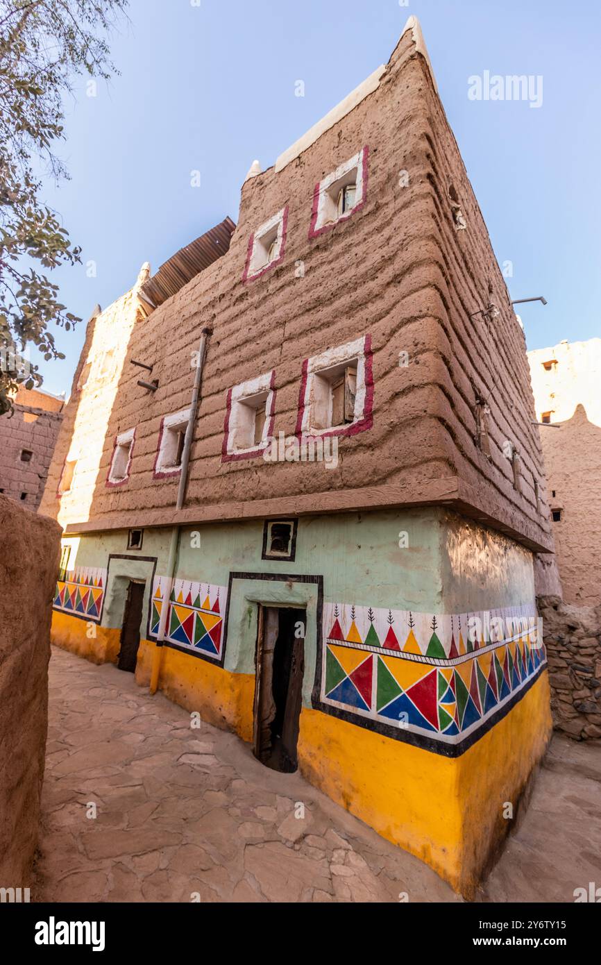 Old adobe house in Dhahran al Janub, Saudi Arabia Stock Photo - Alamy