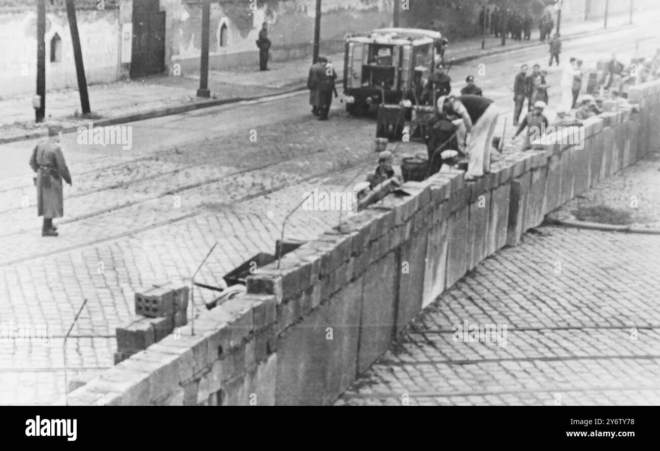 Early berlin wall construction hi-res stock photography and images - Alamy