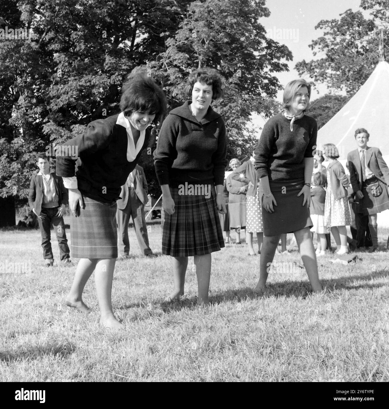 TESSA FRASER WITH SISTER FIONA AND FRIEND - BEAUFORT CASTLE COMING OF ...