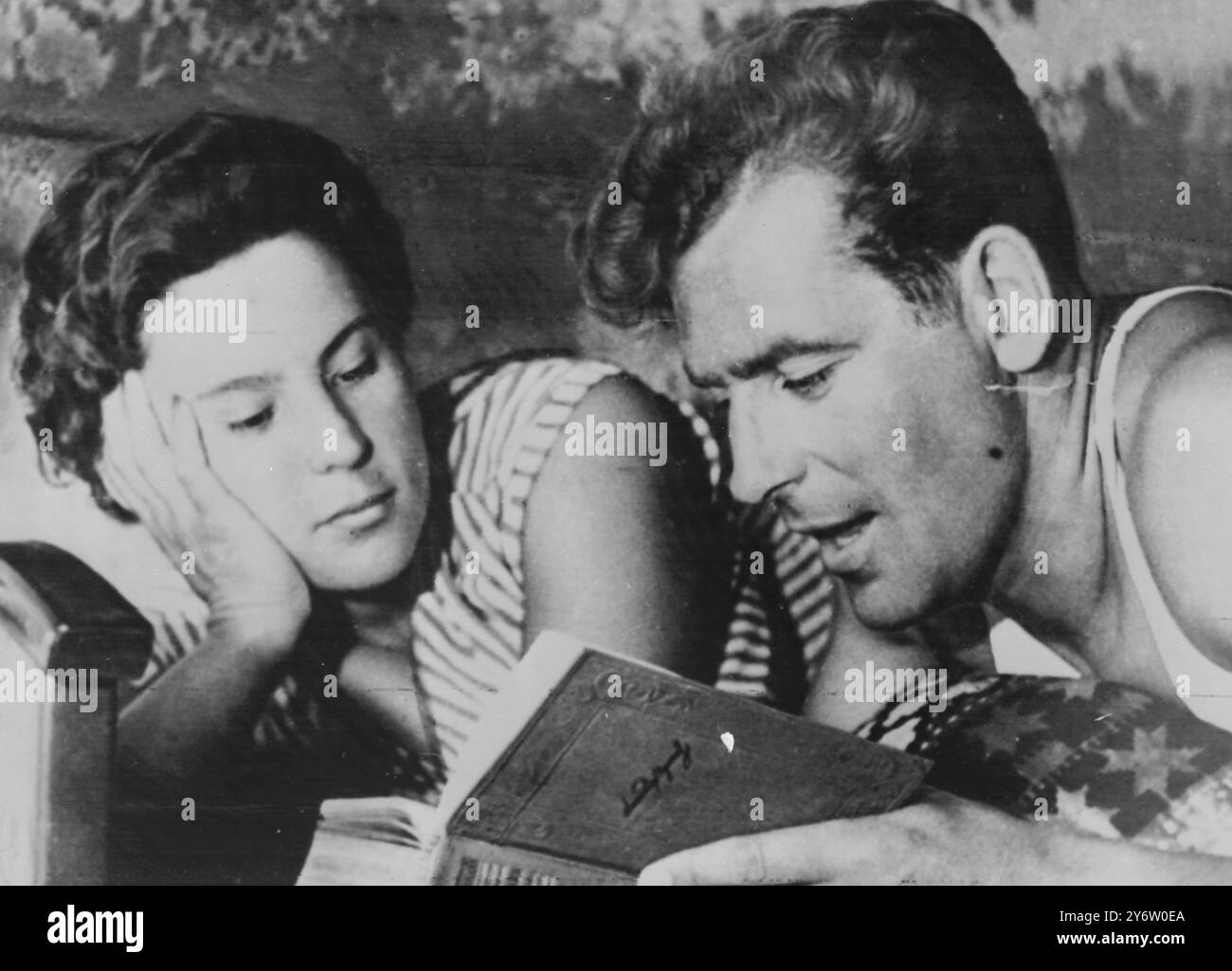 SECOND SOVIET ASTRONAUT MAJOR GHERMAN STEPANOVICH TITOV READING BOOKS ...