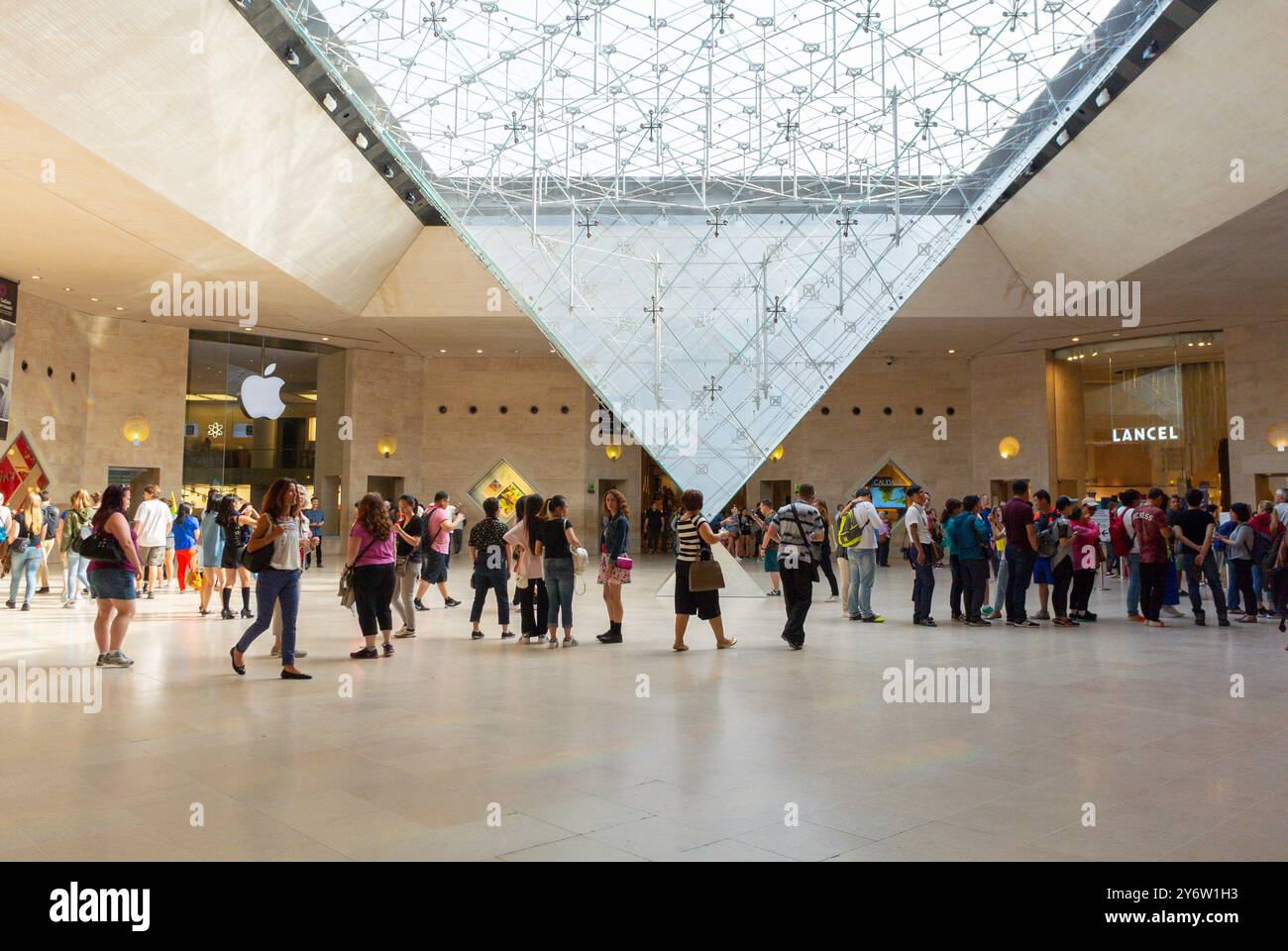 Paris, France, Wide Angle View, inside, "Le Carrousel du Louvre ...