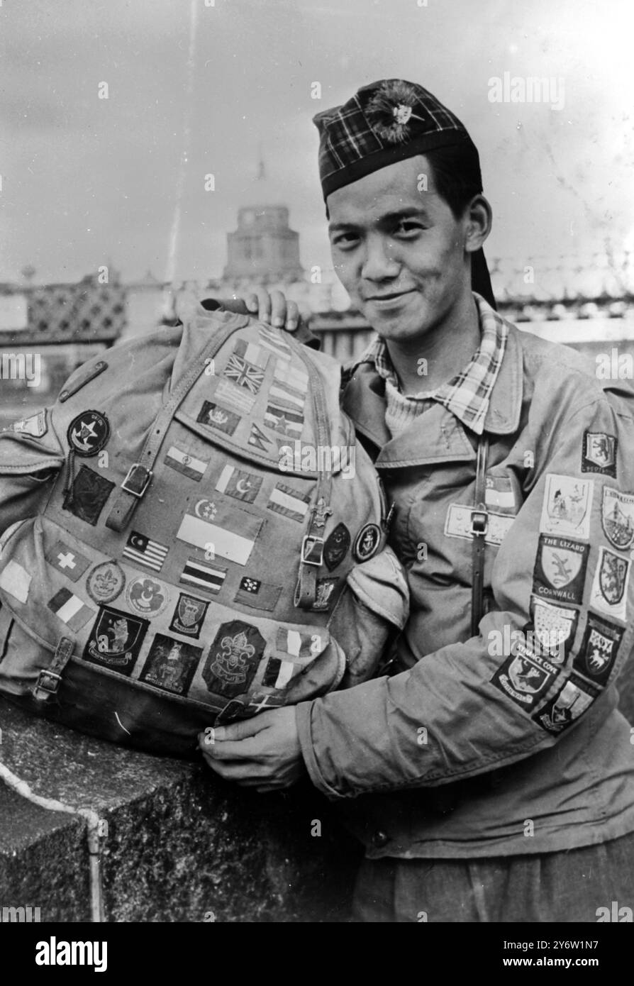 DAVID KWAN - AROUND THE WORLD ON 10 DOLLARS / 27 JULY 1961 Stock Photo ...