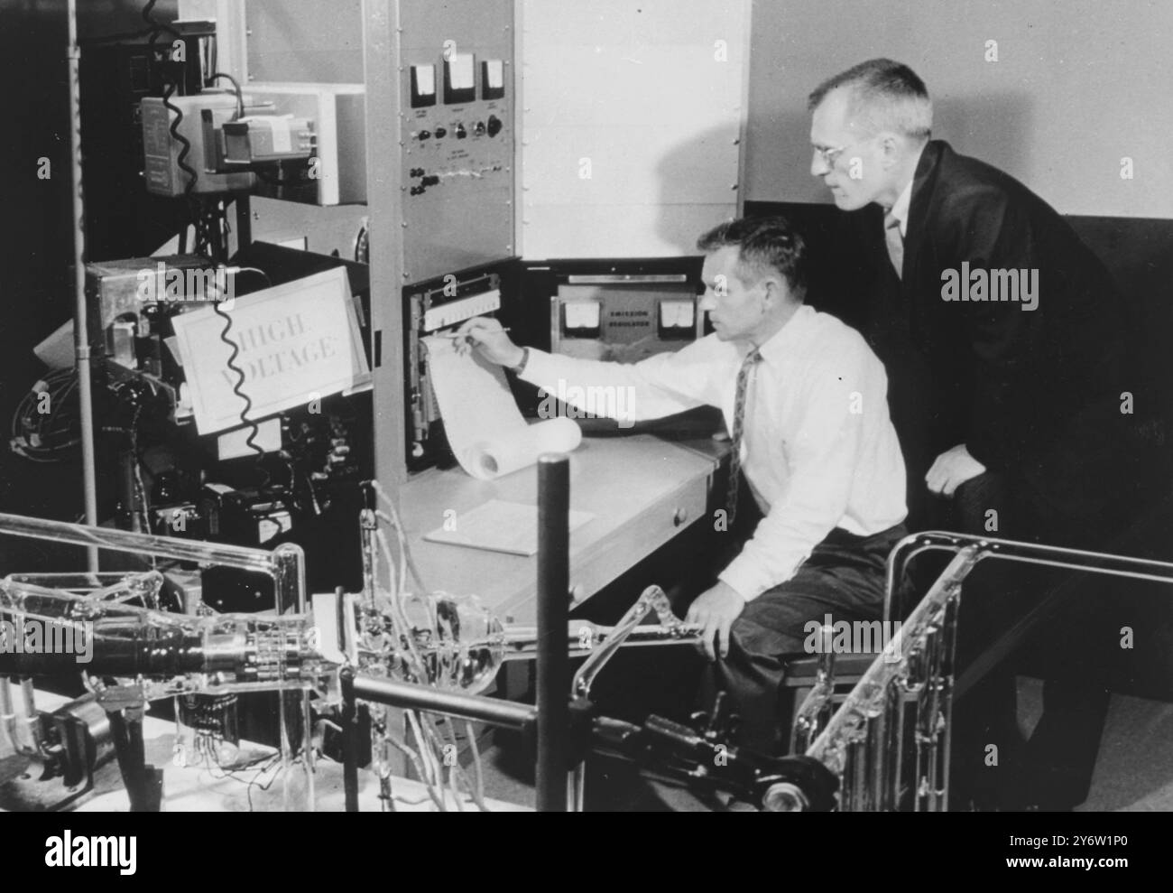 AMERICAN RADIO LABORATORY 27 JULY 1961 Stock Photo - Alamy