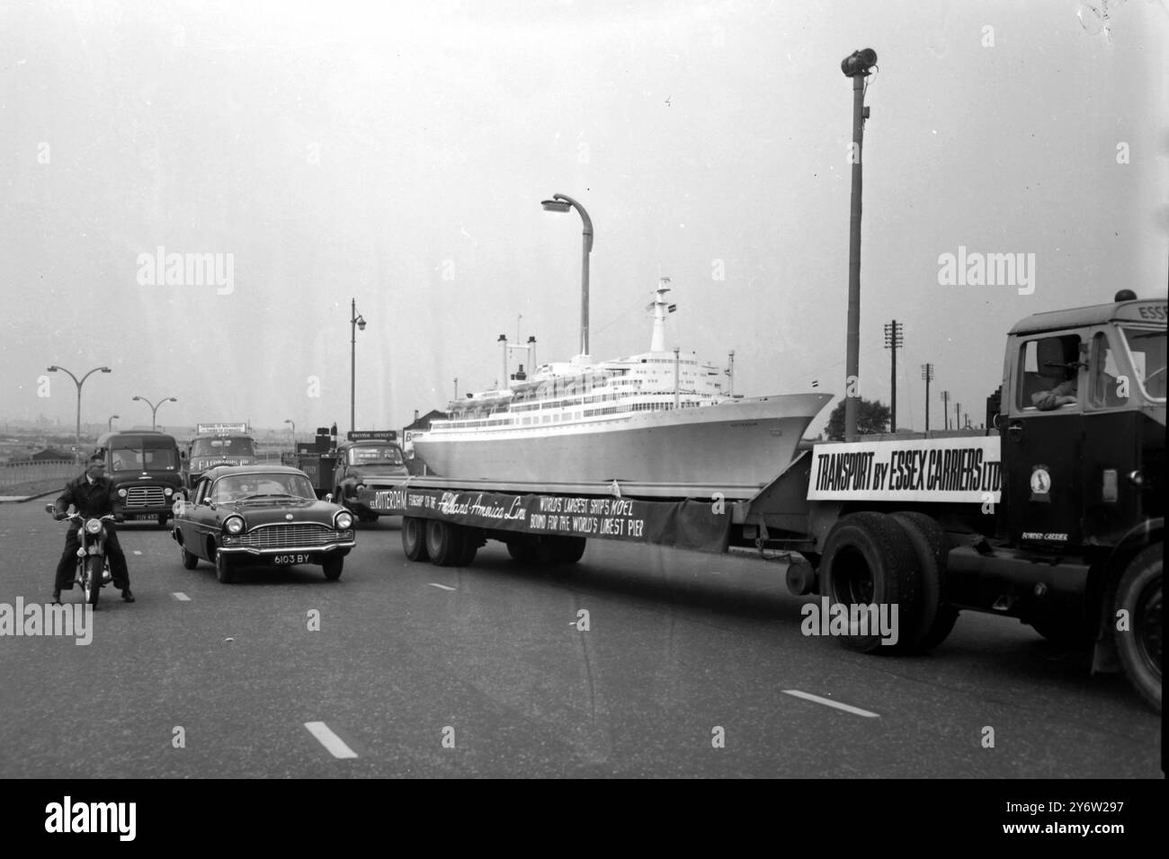 WORLD'S LARGEST MODEL SHIP ON DISPLAY IN LONDON 24 JULY 1961 Stock ...