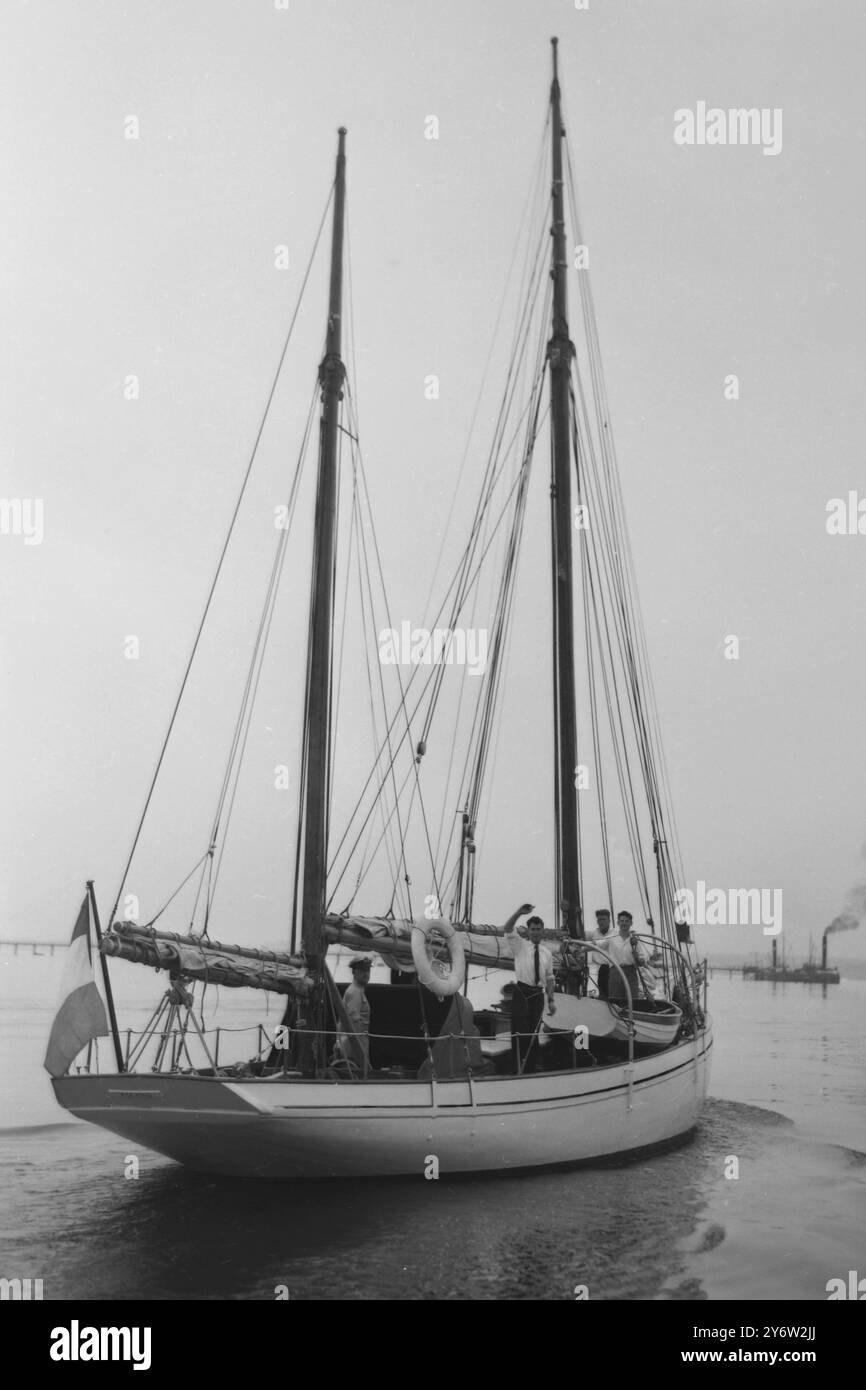 Black gun powder hi-res stock photography and images - Alamy