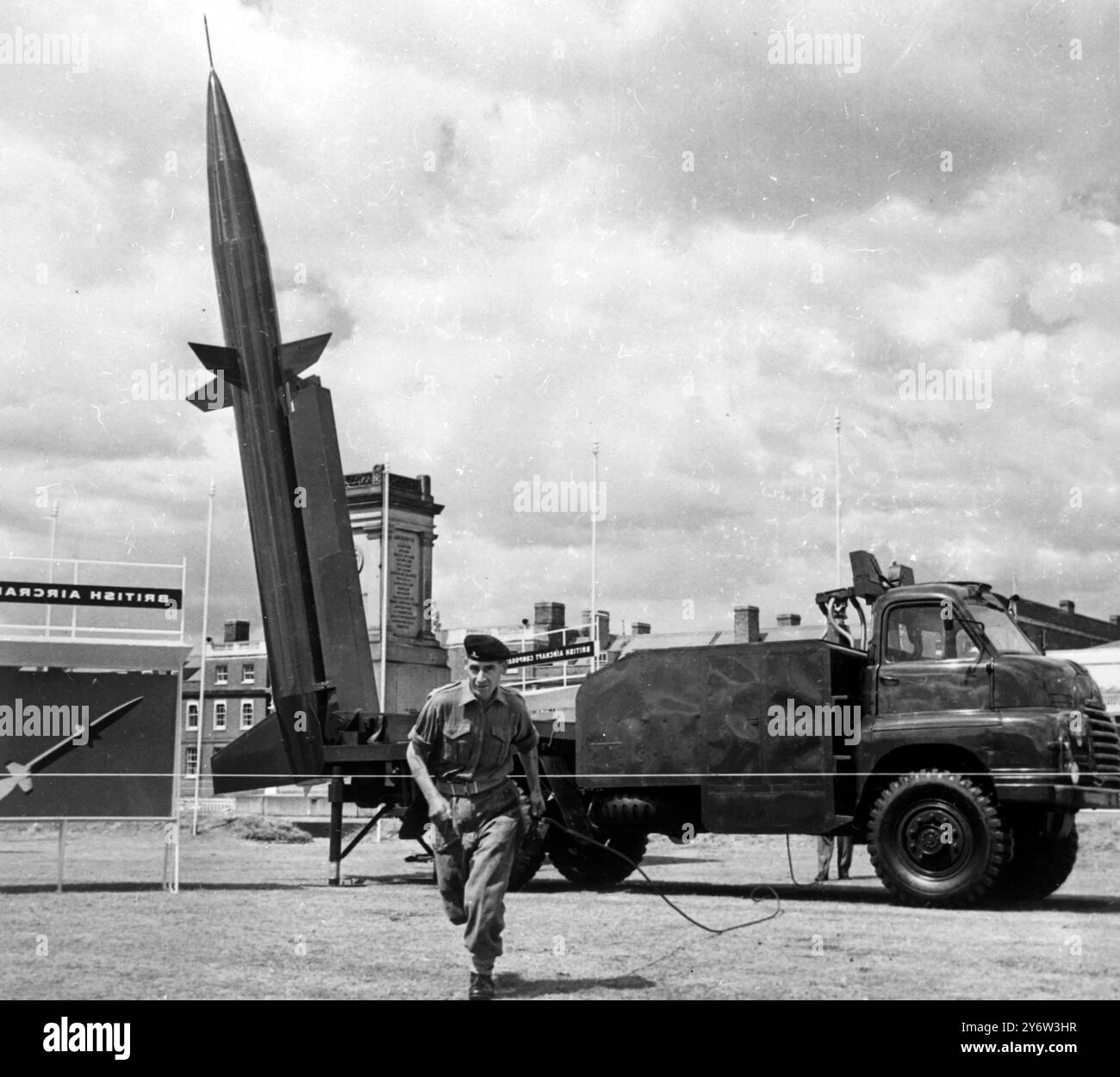 BRITISH ARMY WOOLWICH BARRACKS BOMBADIER RUNS 15 JULY 1961 Stock Photo ...