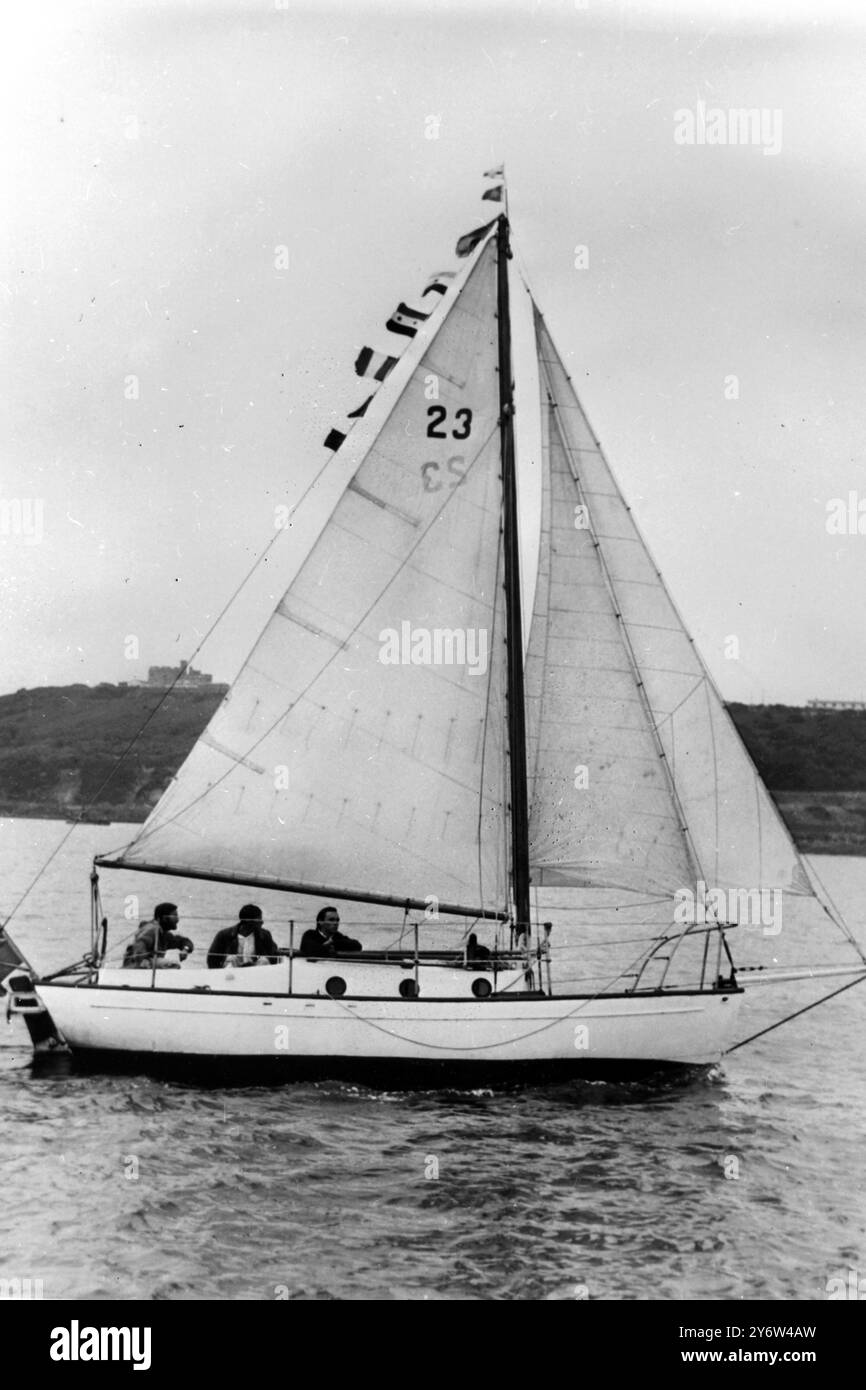 SAILING FROM HONG KONG - CAPTAIN JOHN ALEXANDER 9 JULY 1961 Stock Photo ...