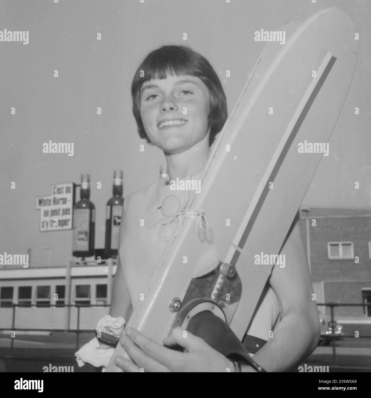 WATER SKIING STEWART WOOD JEANETTE LEAVES LONDON AIRPORT TO GO TO AIX ...