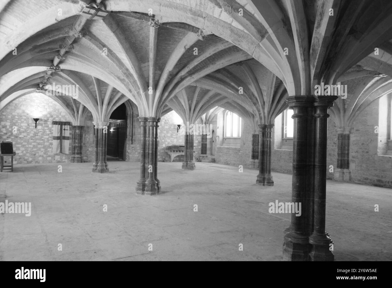 GUILDHALL CRYPT RESTORED IN LONDON 30 JUNE 1961 Stock Photo - Alamy