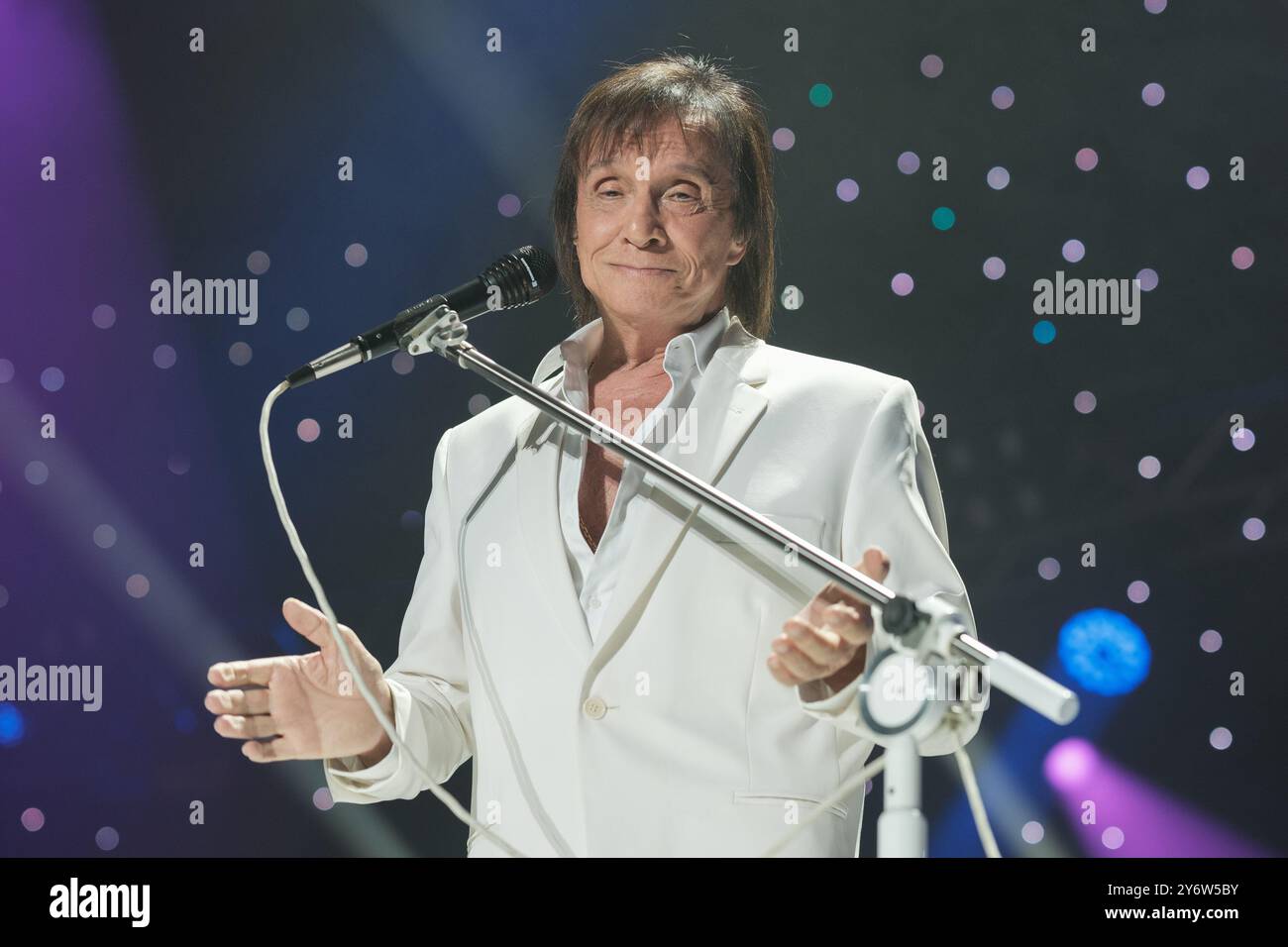 Singer Roberto Carlos performs during a concert at the Wizink Center ...