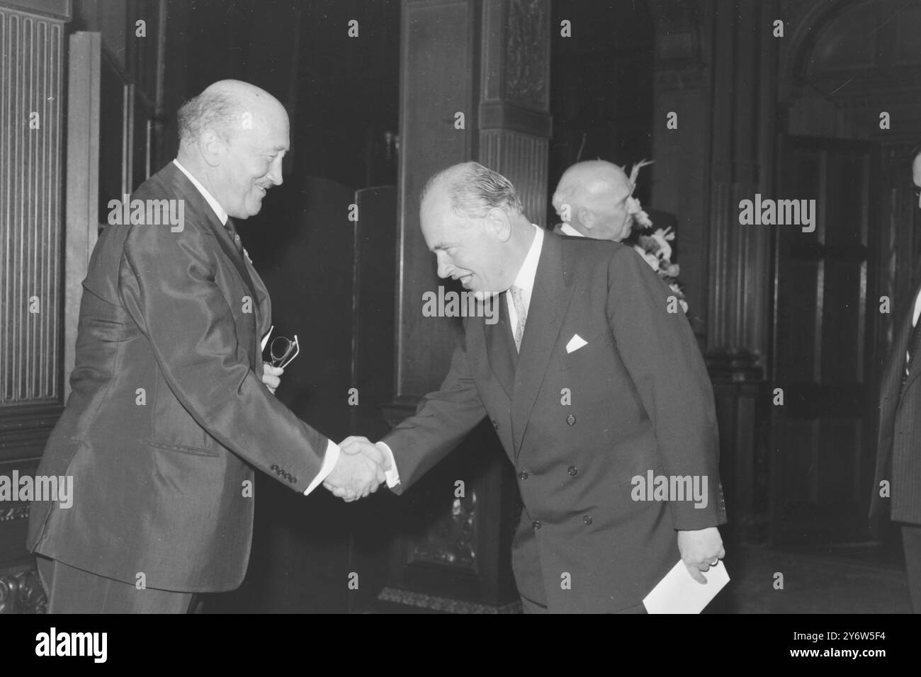 EDWARD BEDDINGTON-BEHRENS WITH GUNNAR LANGE AT EFTA DINNER IN LONDON 26 ...