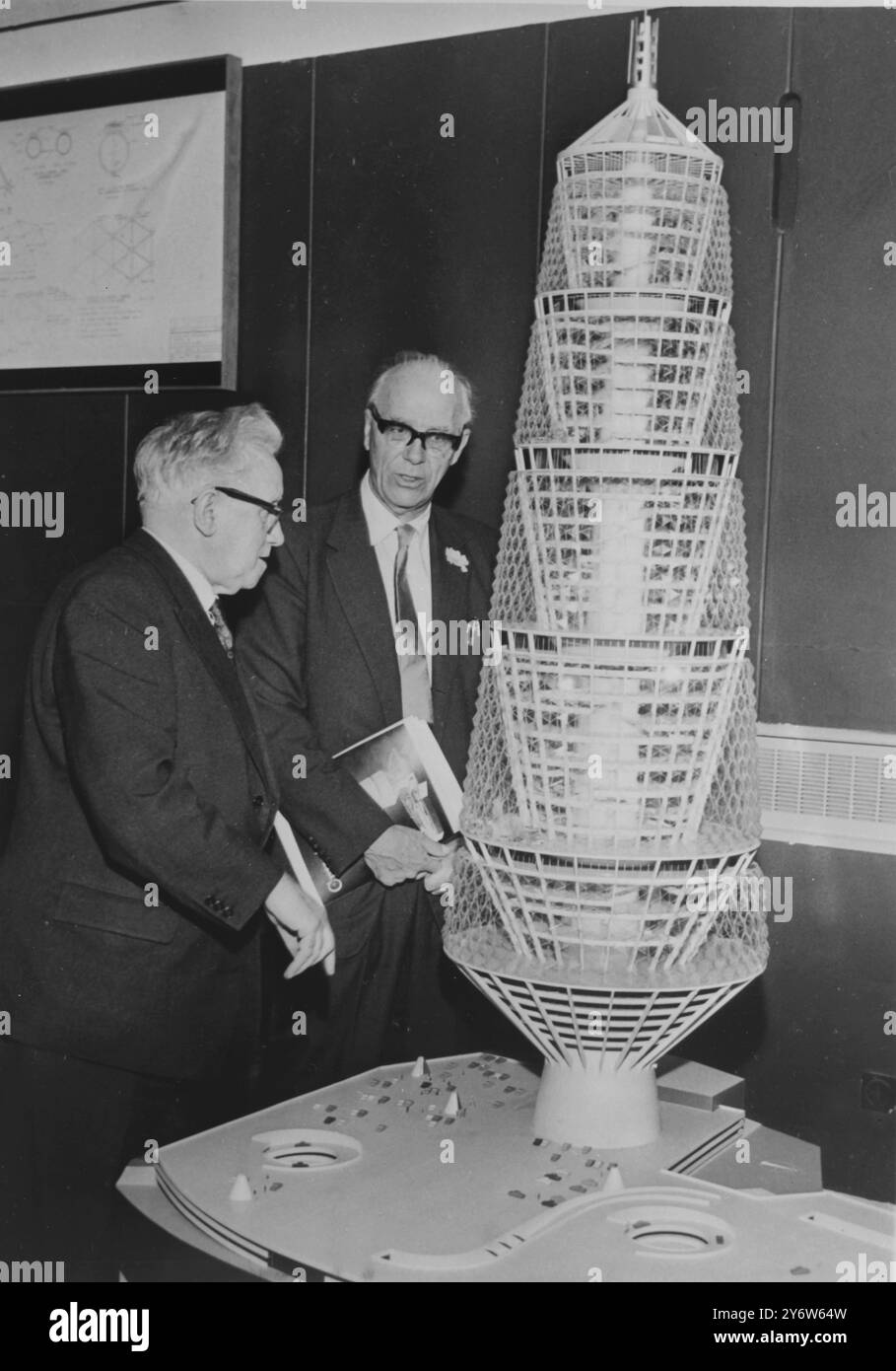 BUILDINGS MODEL OF TALLEST BUILDING IN BRITAIN OBSERVED BY LORD ...