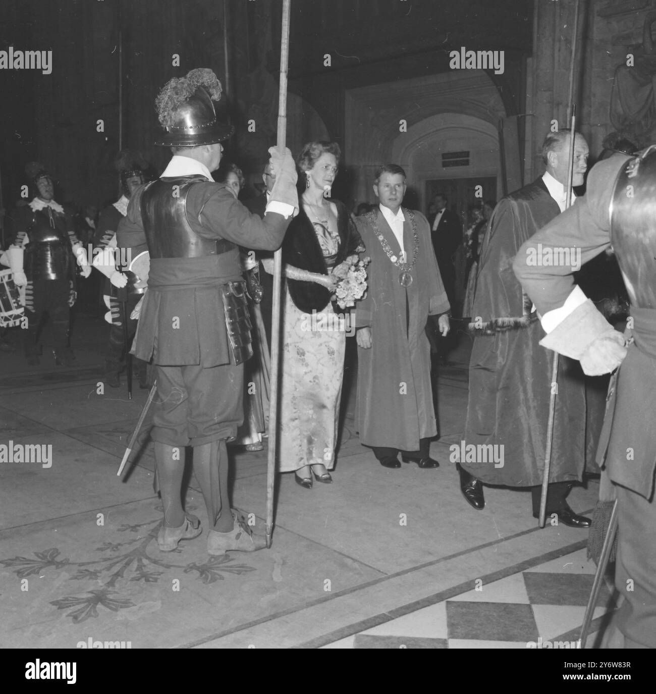 THE LORD MAYOR OF DUBLIN MAURICE DOCKRELL WITH EARL ALEXANDER OF TUNIS ...